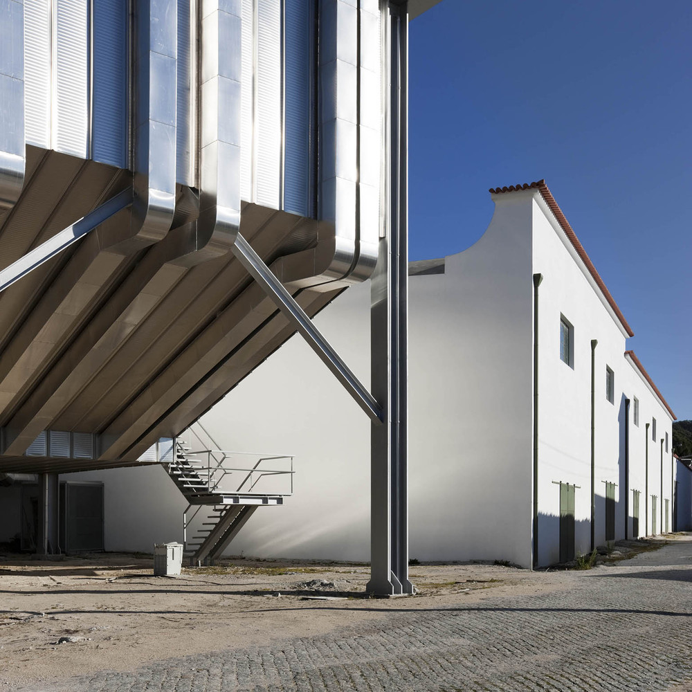 Gallery of Acoustics and Auditoriums: 30 Sections to Guide Your Design - 4