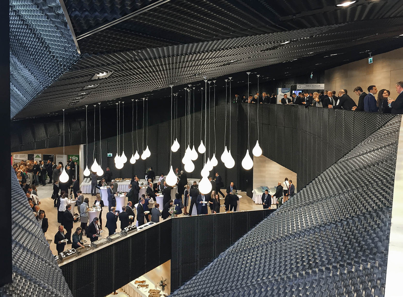 Gallery of Acoustics and Auditoriums: 30 Sections to Guide Your Design - 35