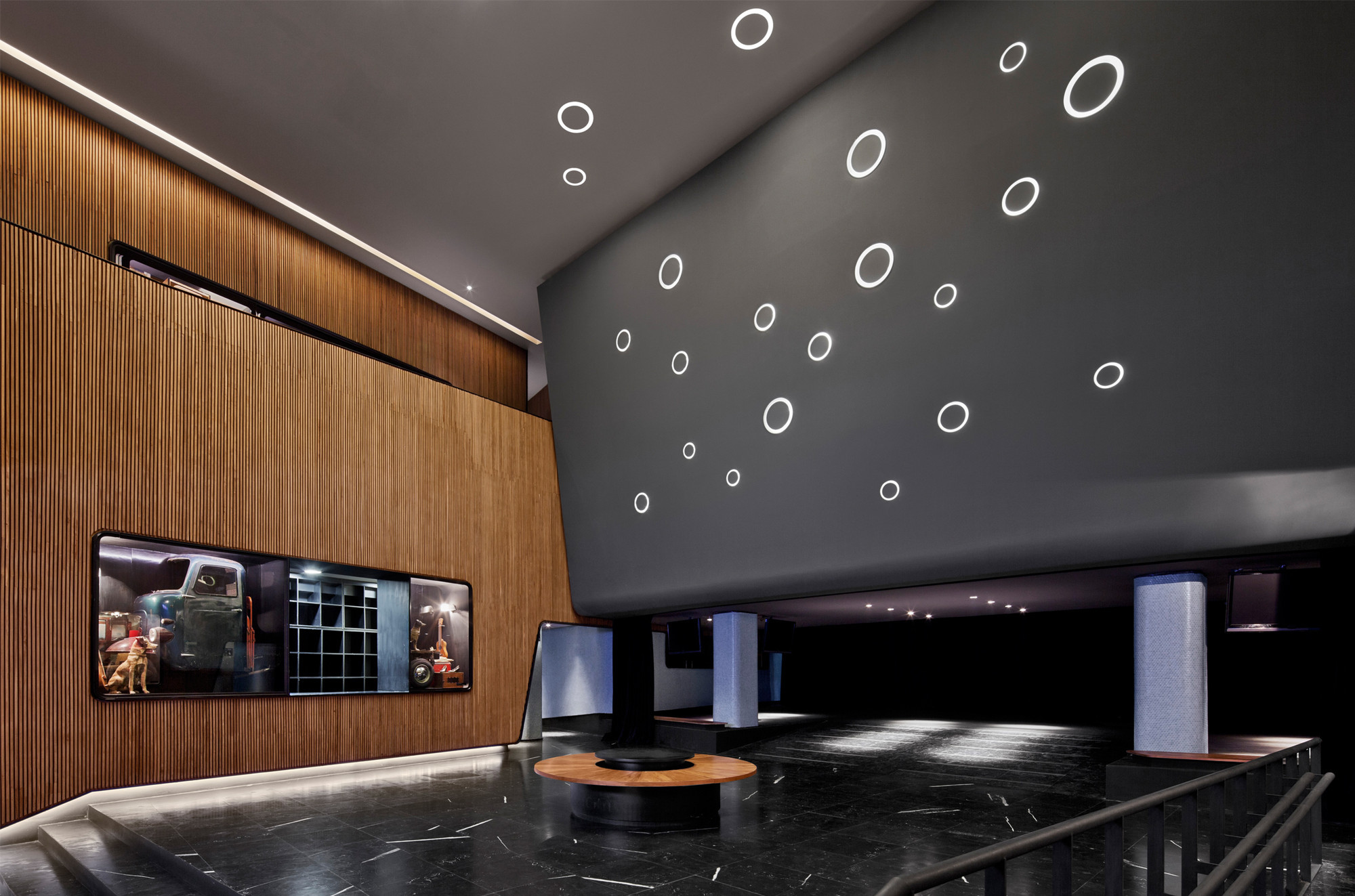 Gallery of Acoustics and Auditoriums: 30 Sections to Guide Your Design - 61