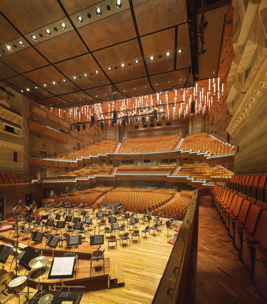 Gallery of Acoustics and Auditoriums: 30 Sections to Guide Your Design - 79