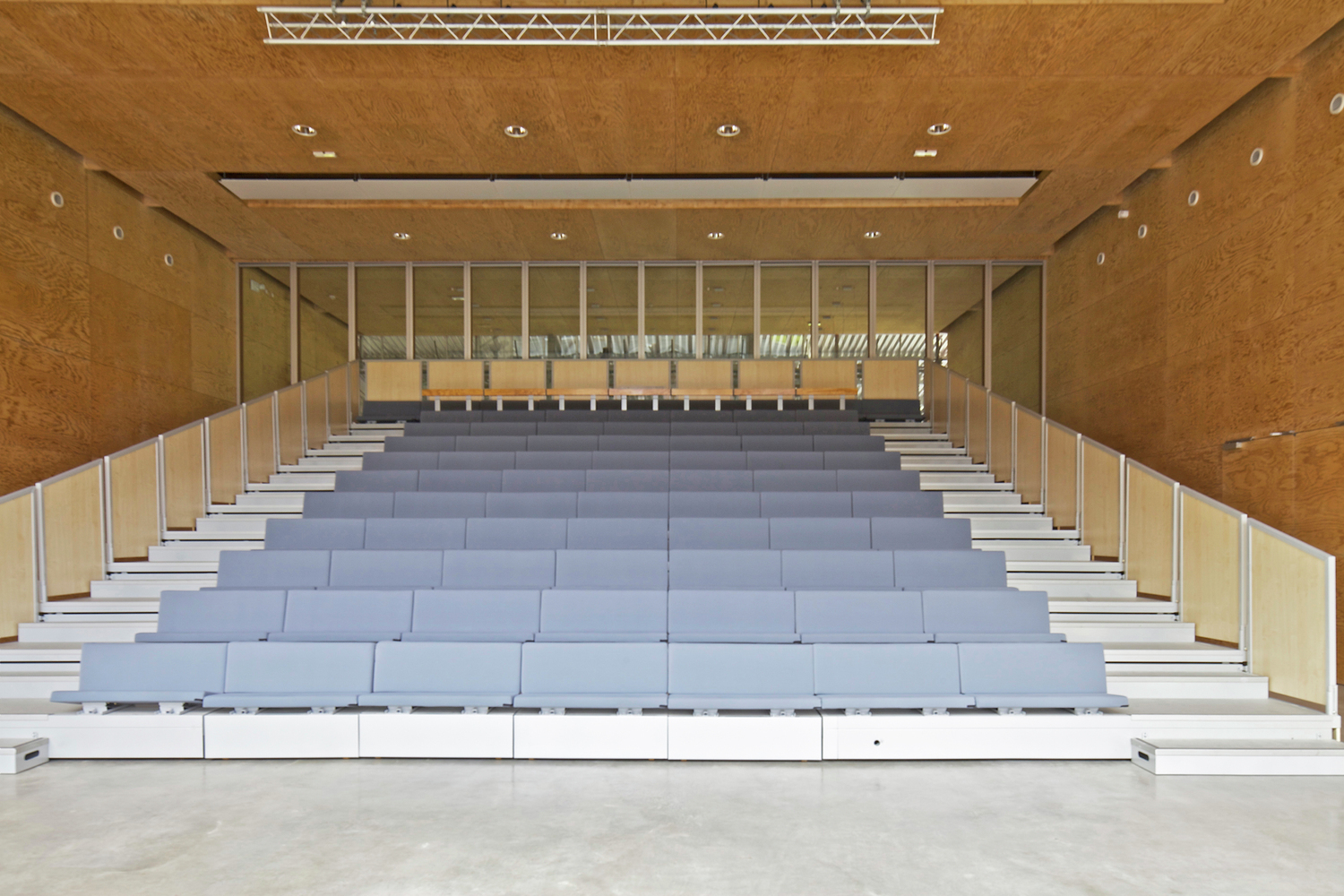 Galeria de 30 Cortes de auditórios para te inspirar - 110