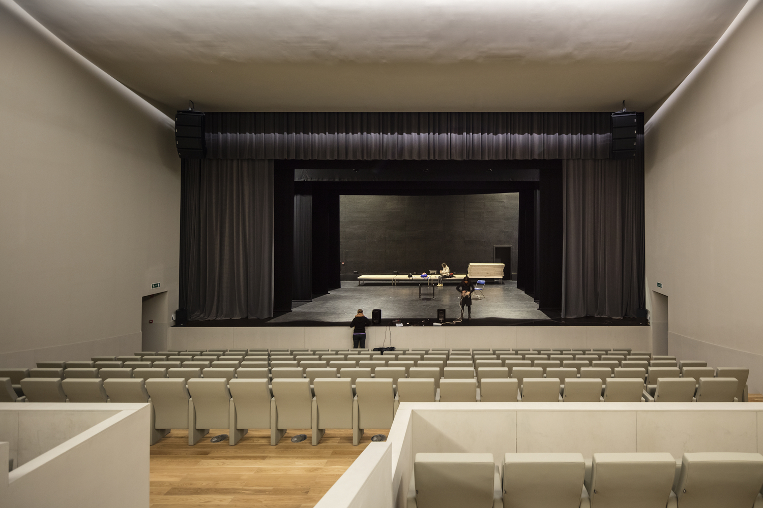 Gallery of Acoustics and Auditoriums: 30 Sections to Guide Your Design ...