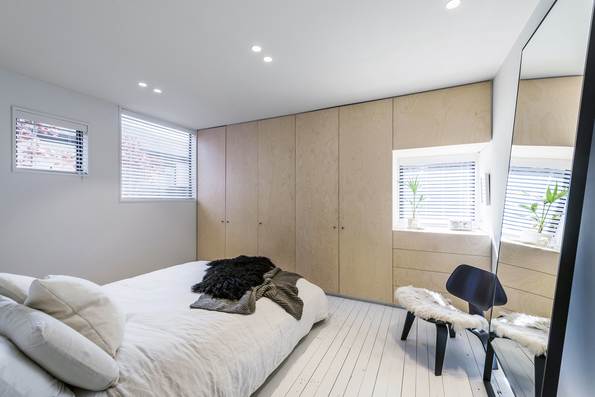 Gallery of Urban Cottage / CoLab Architecture - 16