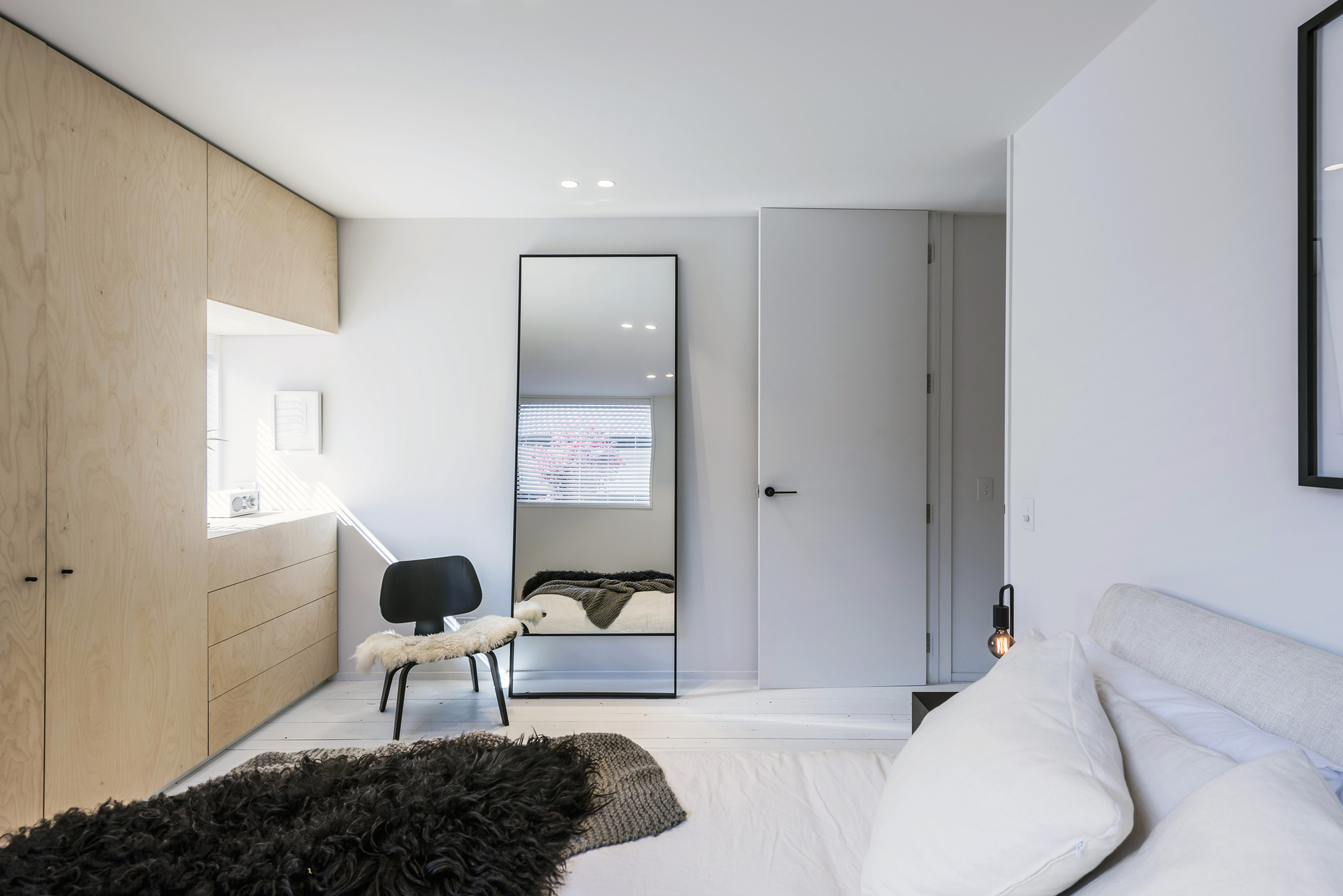 Gallery of Urban Cottage / CoLab Architecture - 14