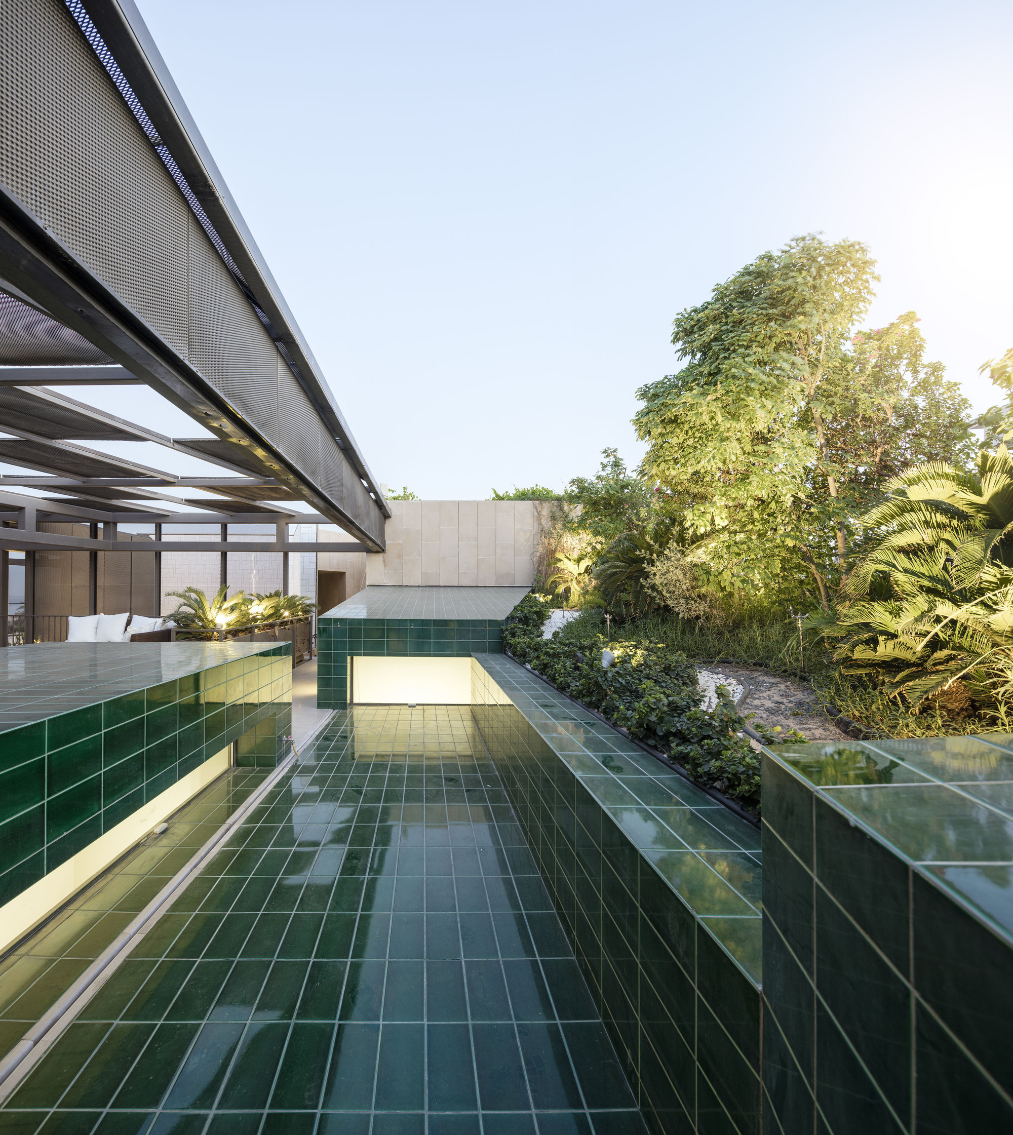 Galería de Three Gardens House / AGi architects - 30