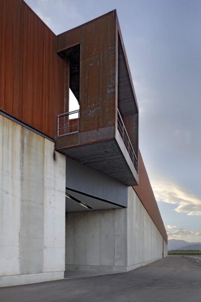 Gallery of 6 Eye-Catching Corten Steel Construction Details - 2
