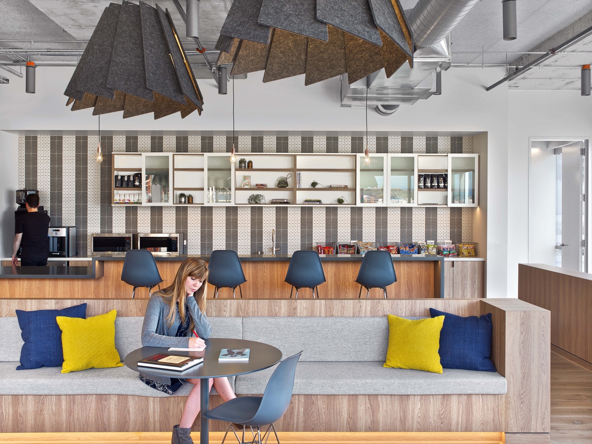 Gallery of HBO Seattle Workspace / Rapt Studio - 7