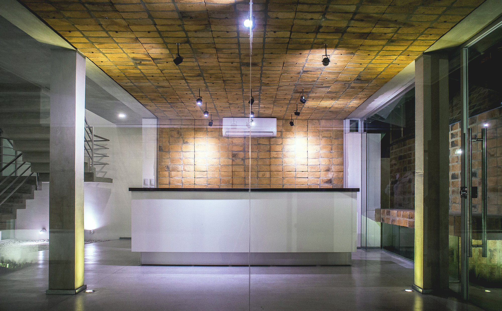 Gallery of Memoir Medical Clinic / Estudio ELGUE - 7