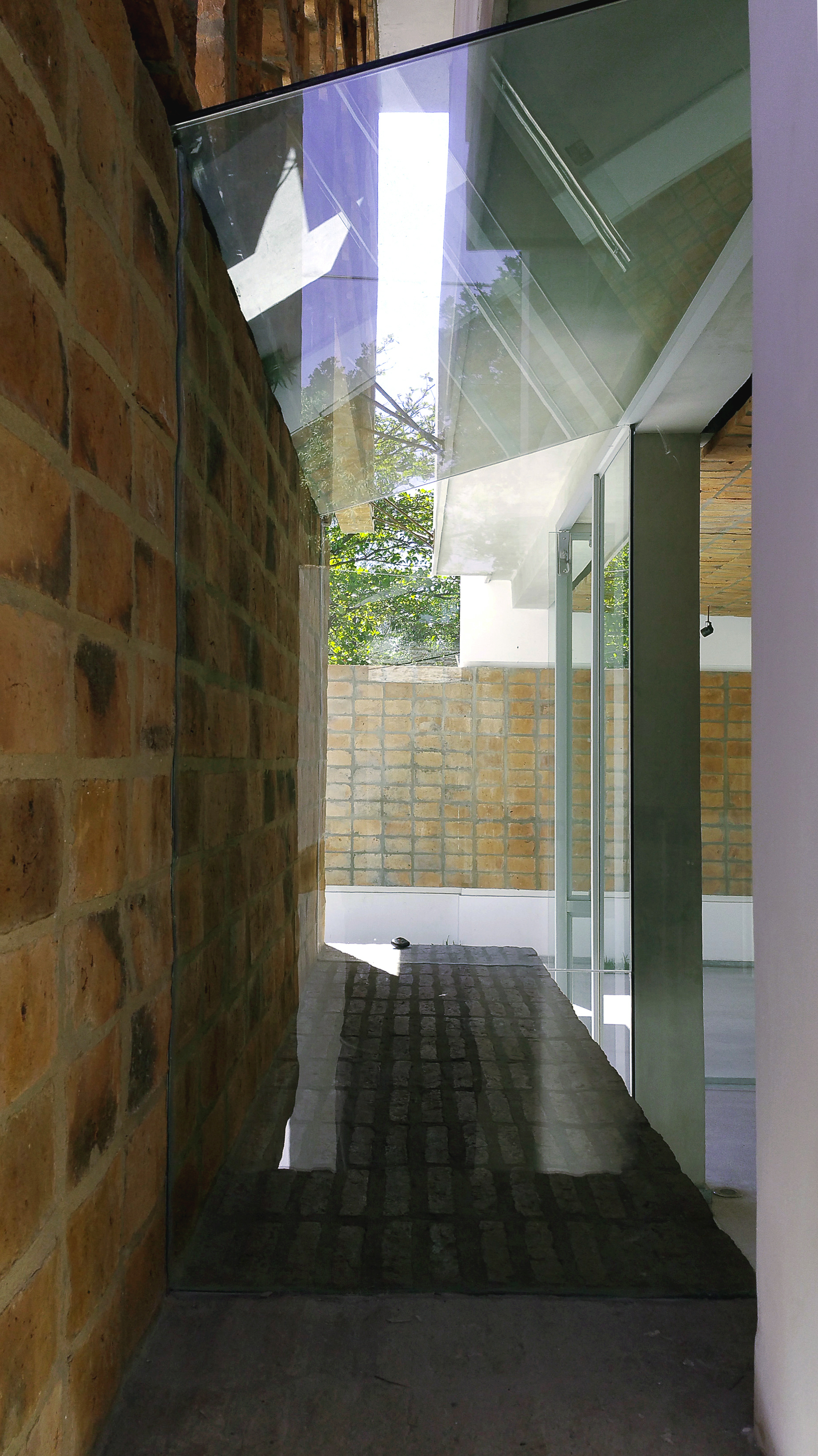 Gallery of Memoir Medical Clinic / Estudio ELGUE - 4