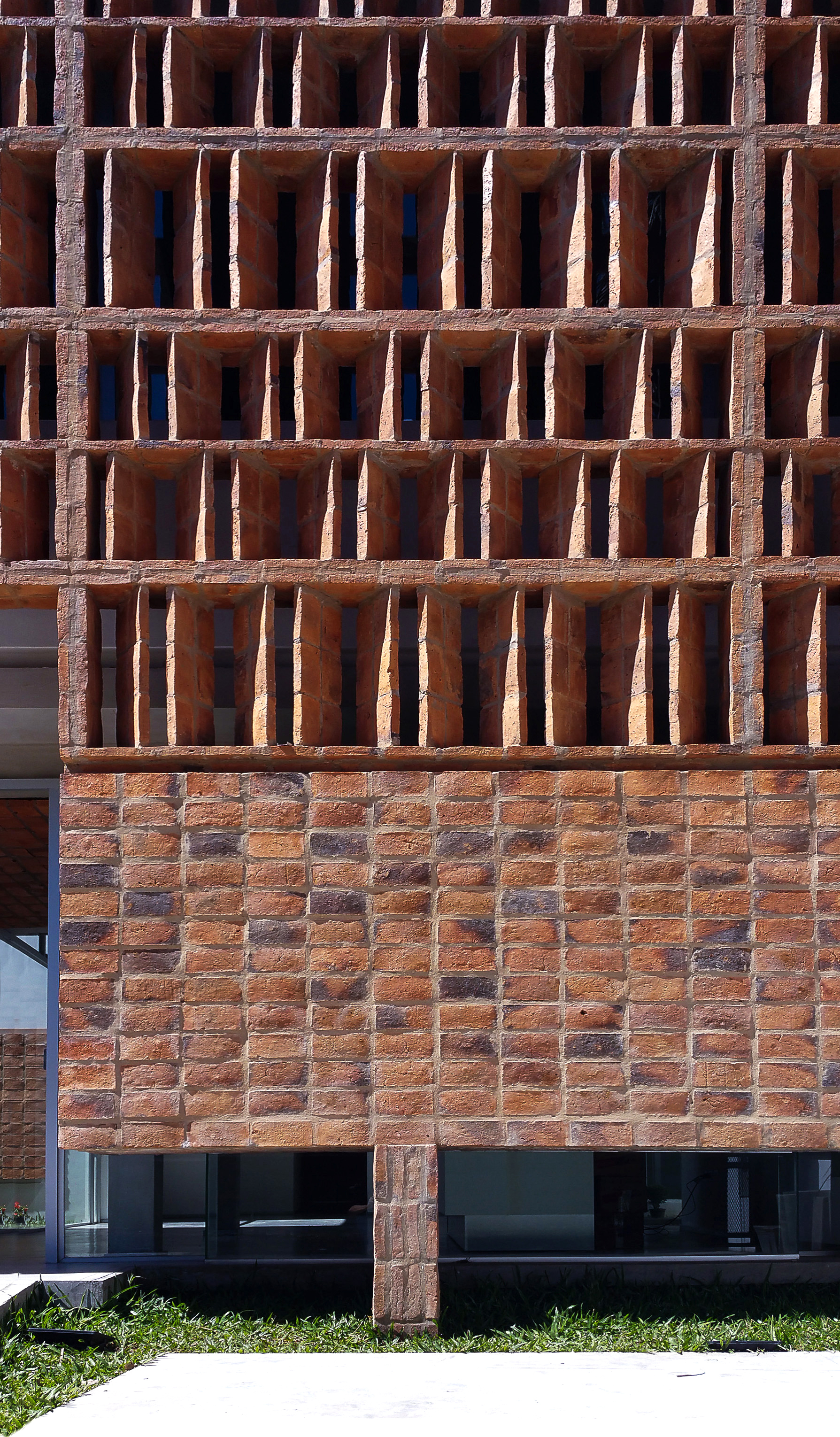Gallery of Memoir Medical Clinic / Estudio ELGUE - 3