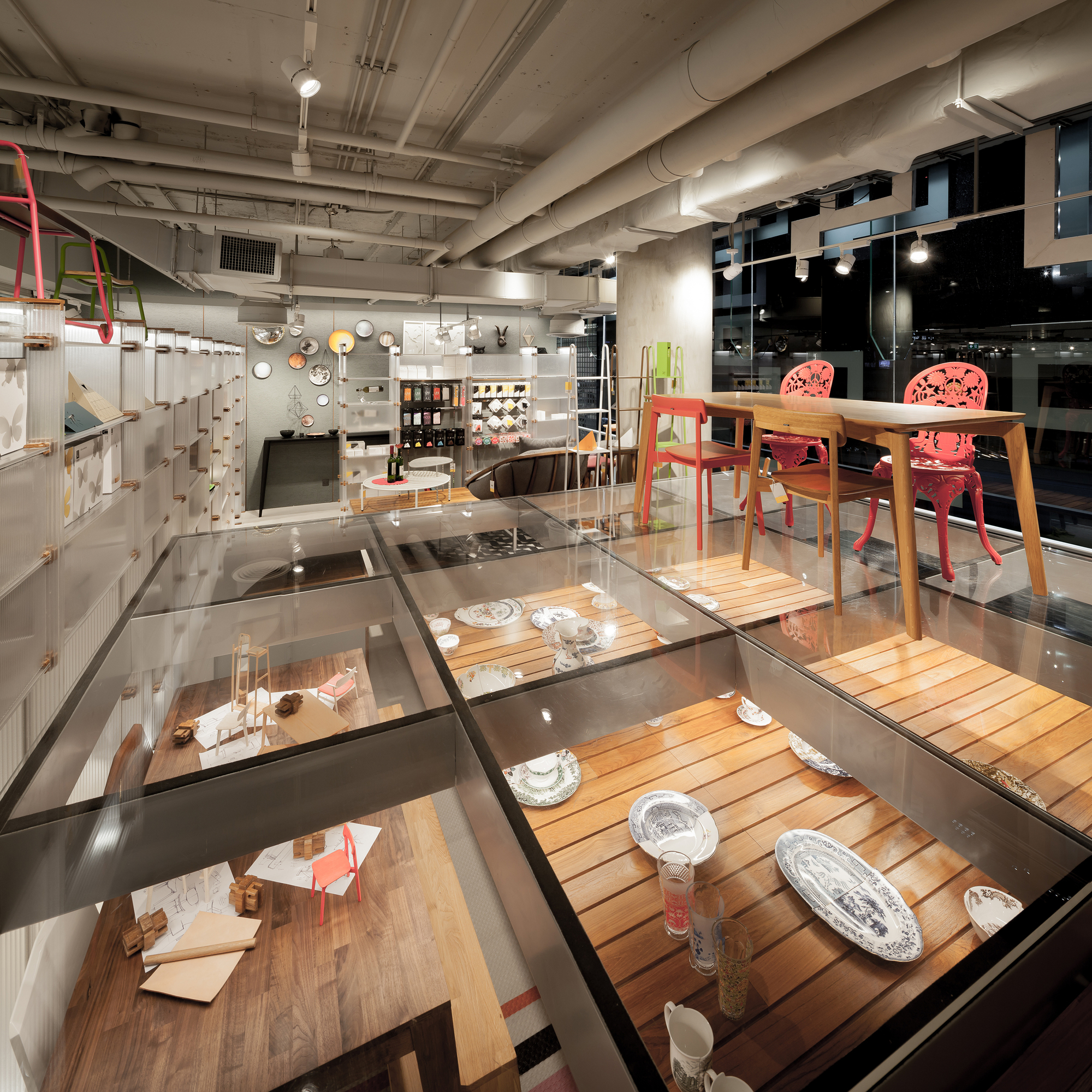Gallery of ROOM Concept Store / Maincourse Architect - 19