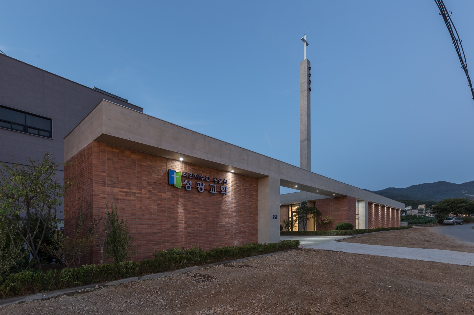 Gallery of Sunggwang Church / Oh Jongsang - 15