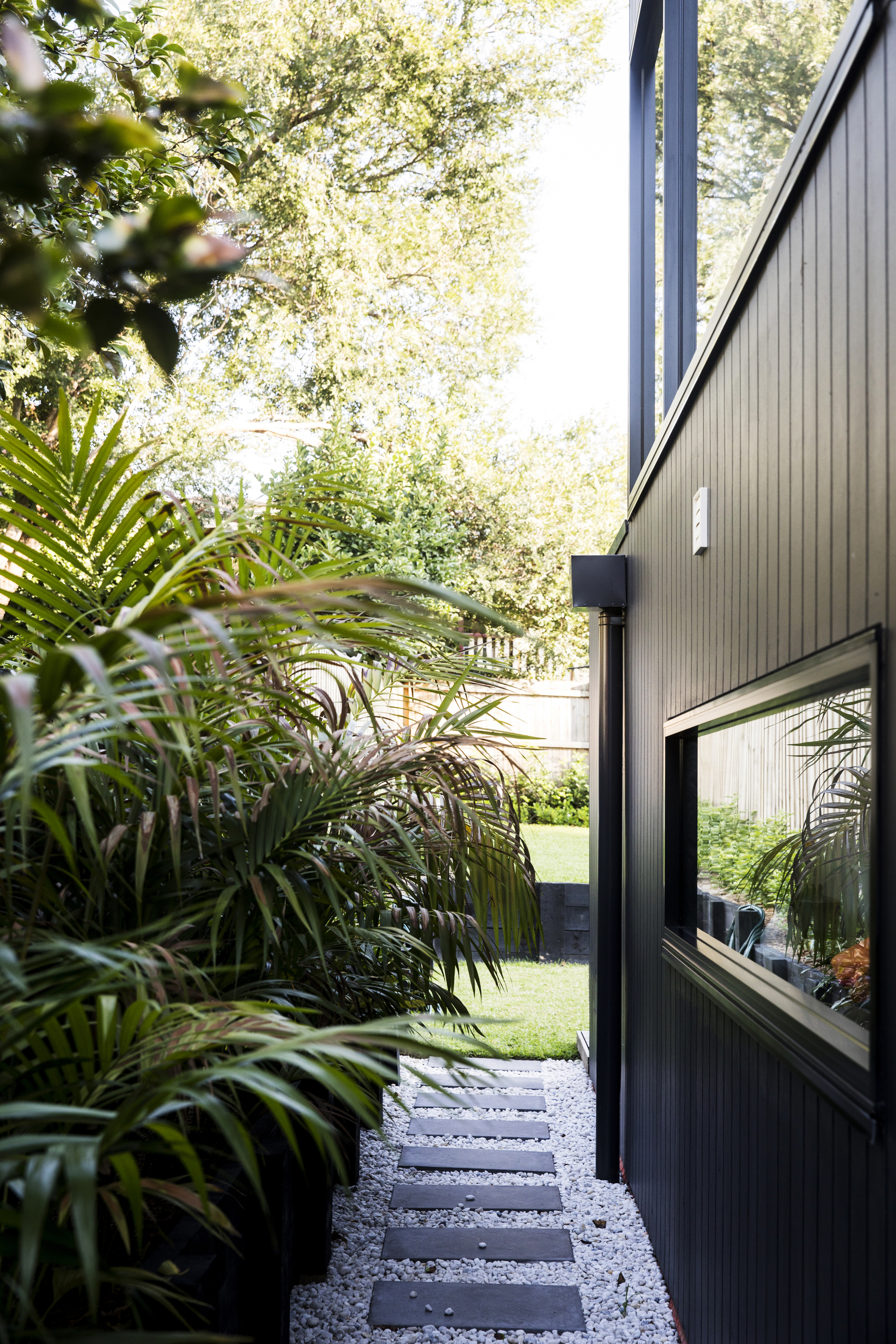 Gallery of Allen Key House / Architect Prineas - 24