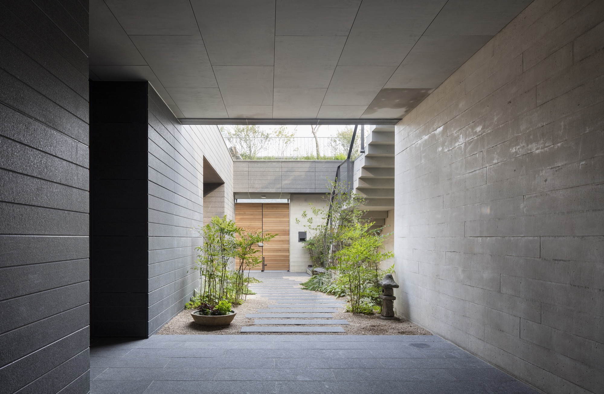 Gallery of Trio House / AXIS Architects - 5