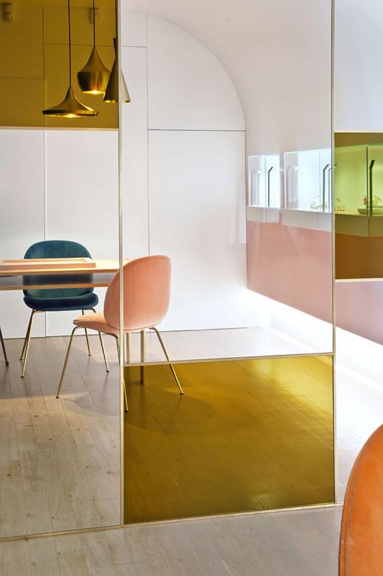 Gallery of Nuun Jewels Store / Brunoir & Java Architecture - 3