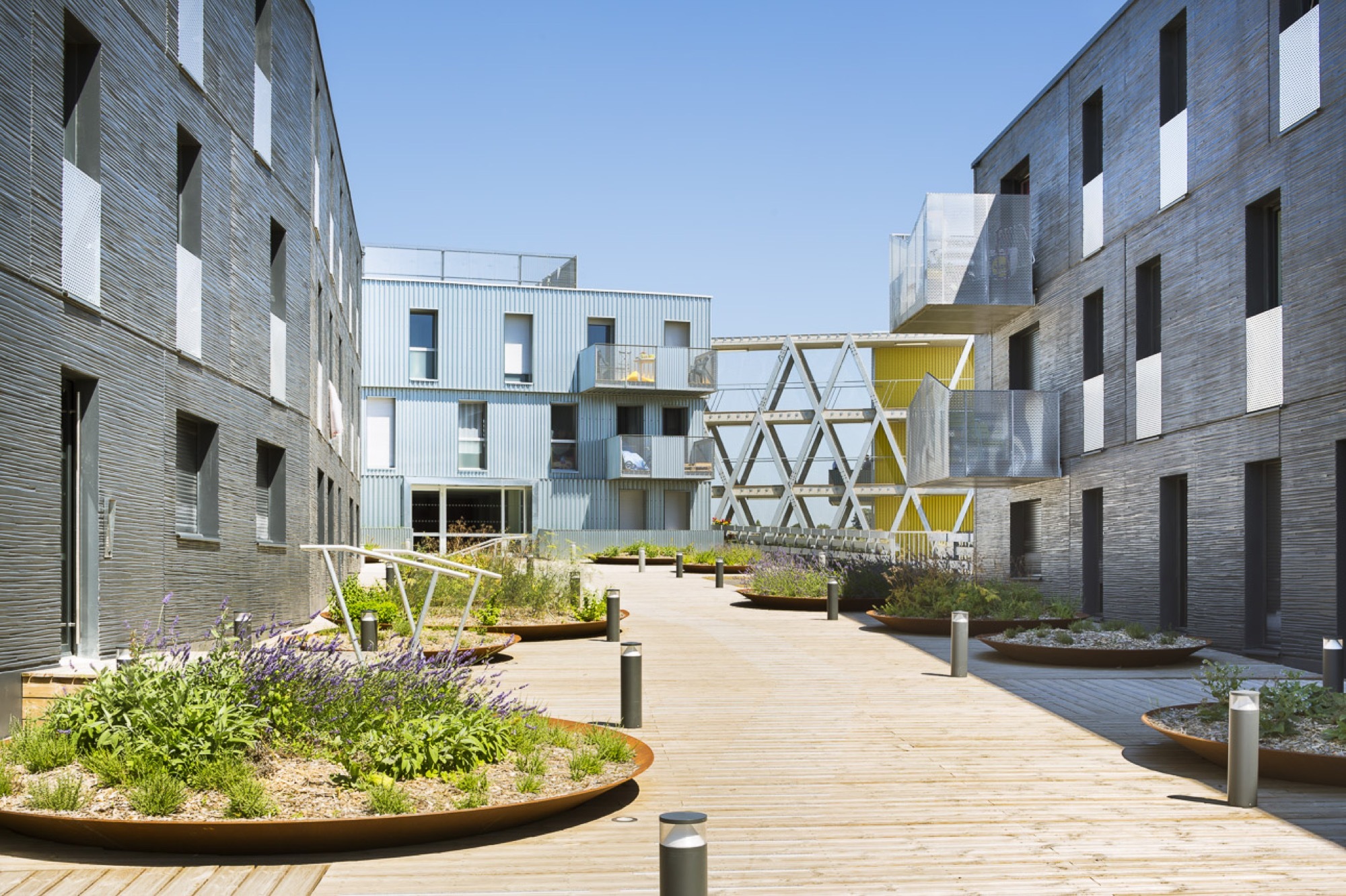 Gallery of LE RHEU / PETITDIDIERPRIOUX Architects - 4