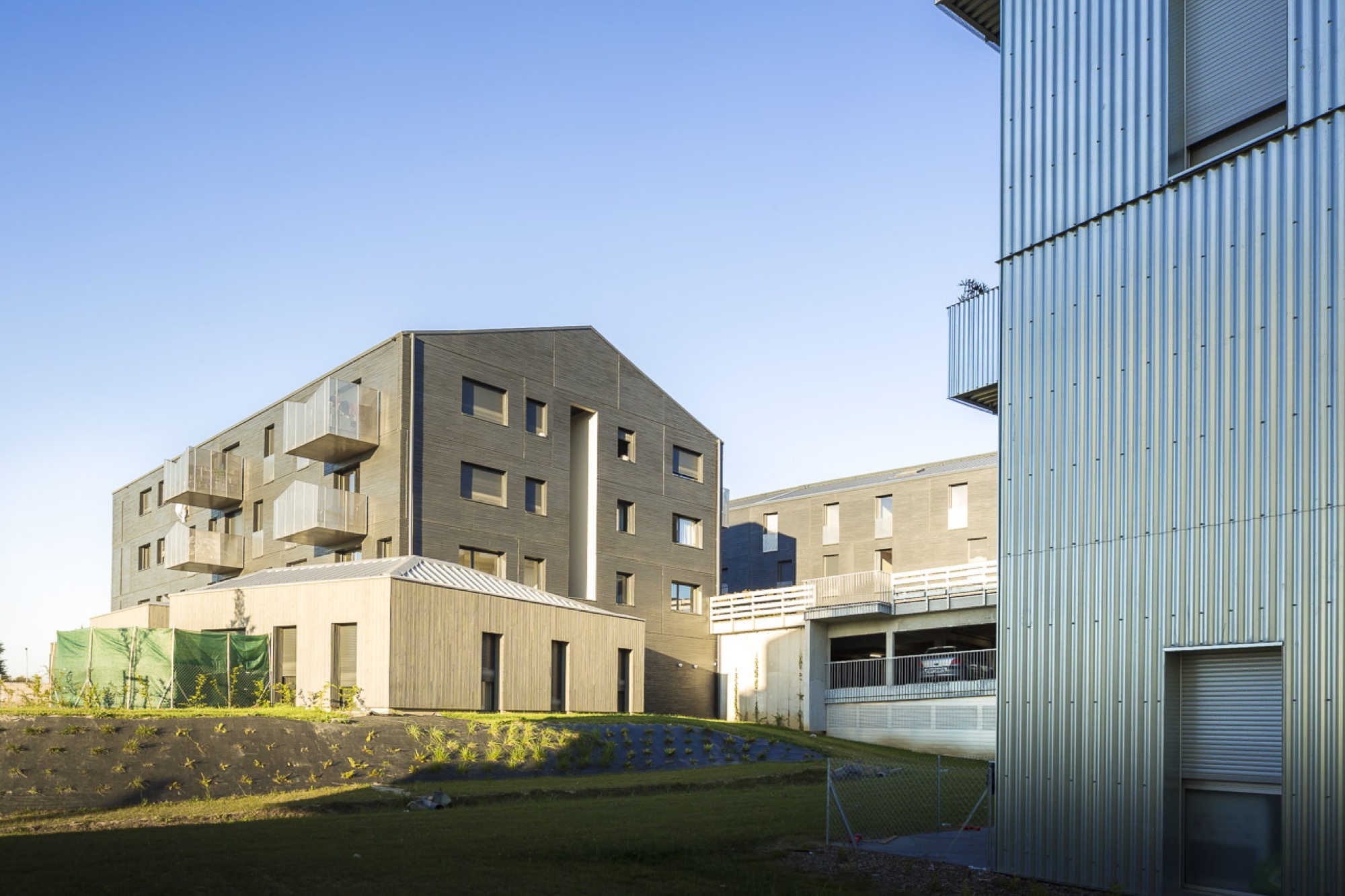 Gallery of LE RHEU / PETITDIDIERPRIOUX Architects - 16