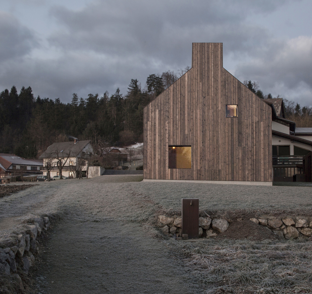 Gallery of Chimney House / Dekleva Gregorič architects - 5