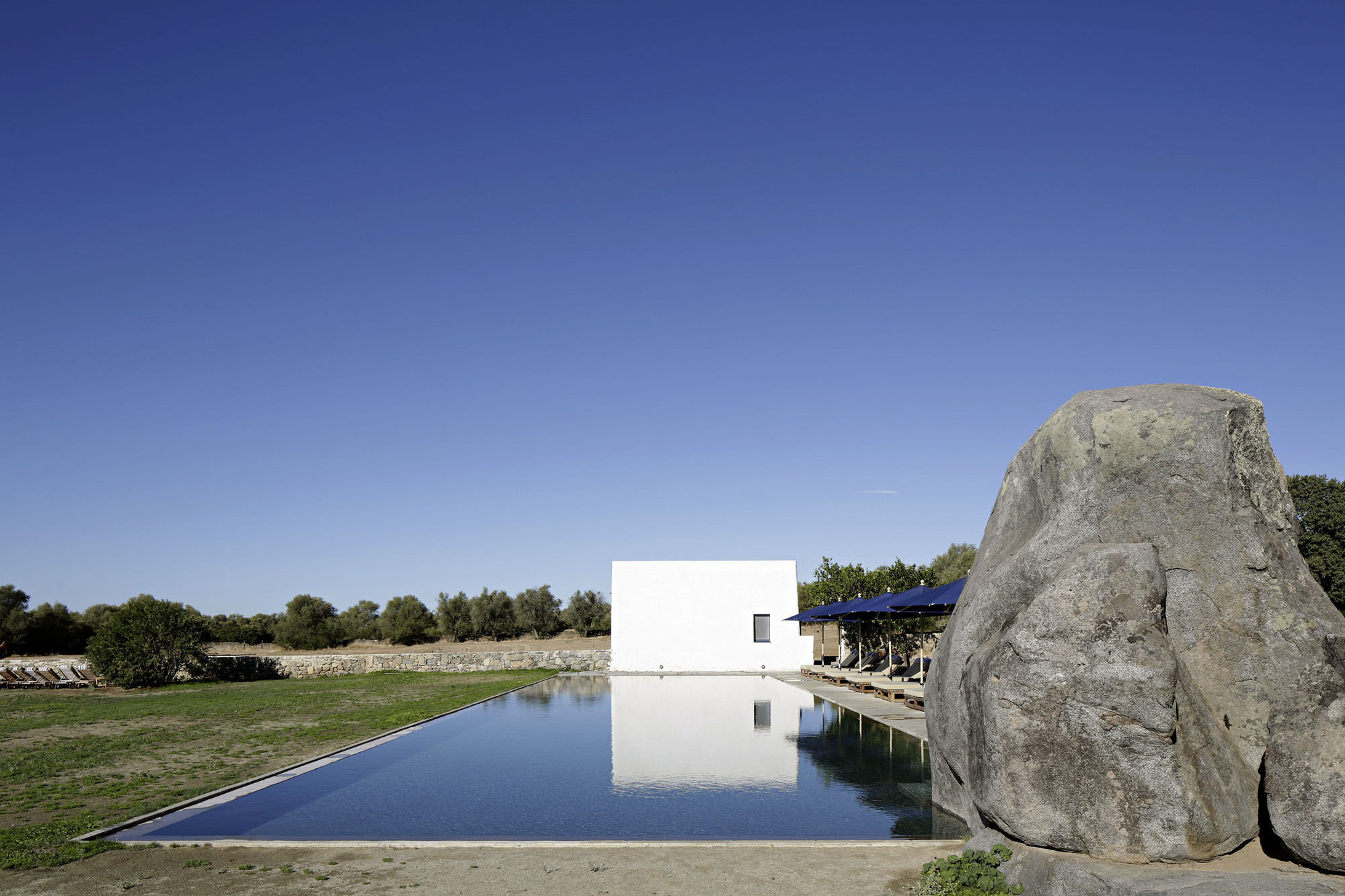 Galería de São Lourenço do Barrocal / Eduardo Souto de Moura - 25