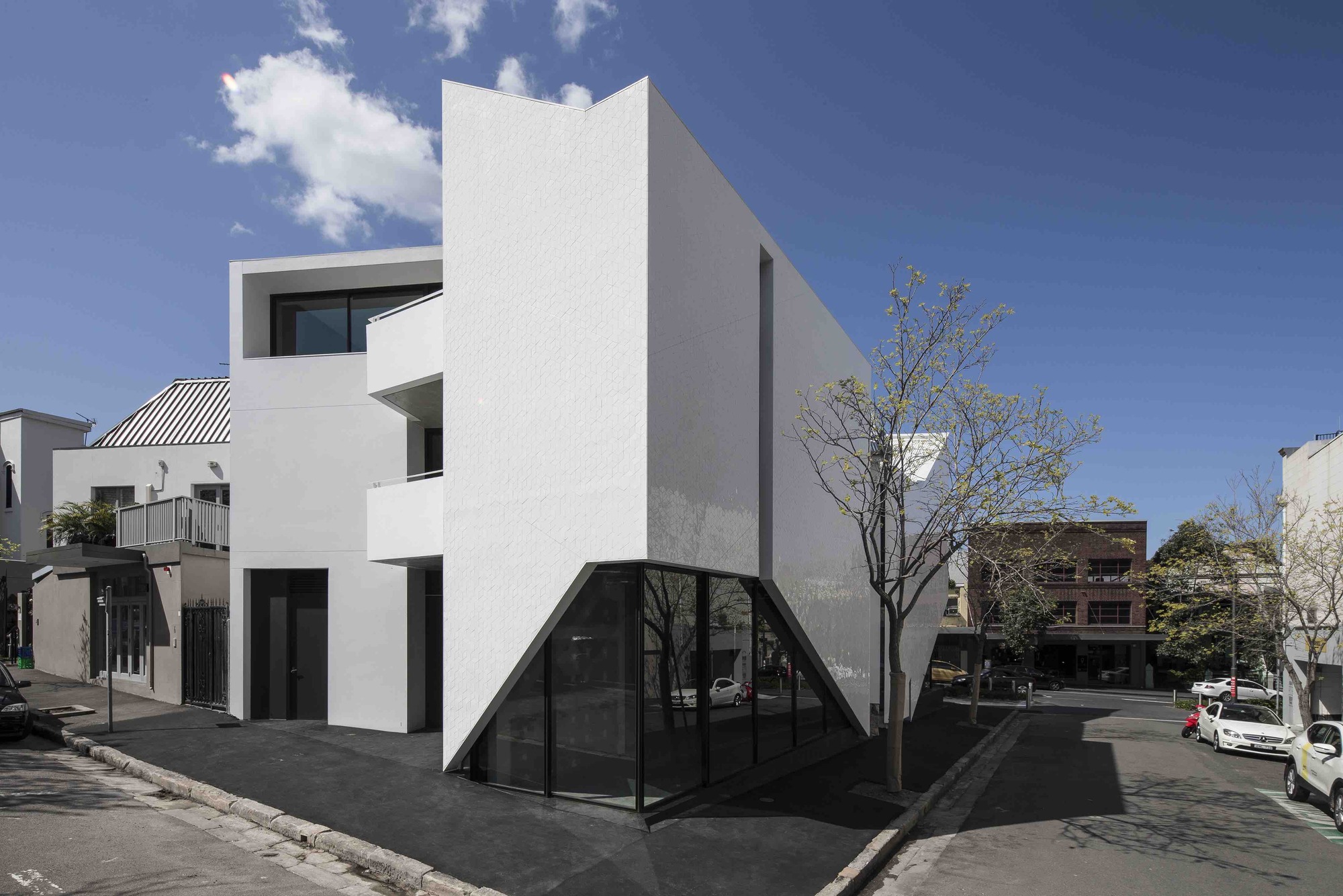 Gallery of Crown 515 / Smart Design Studio - 2