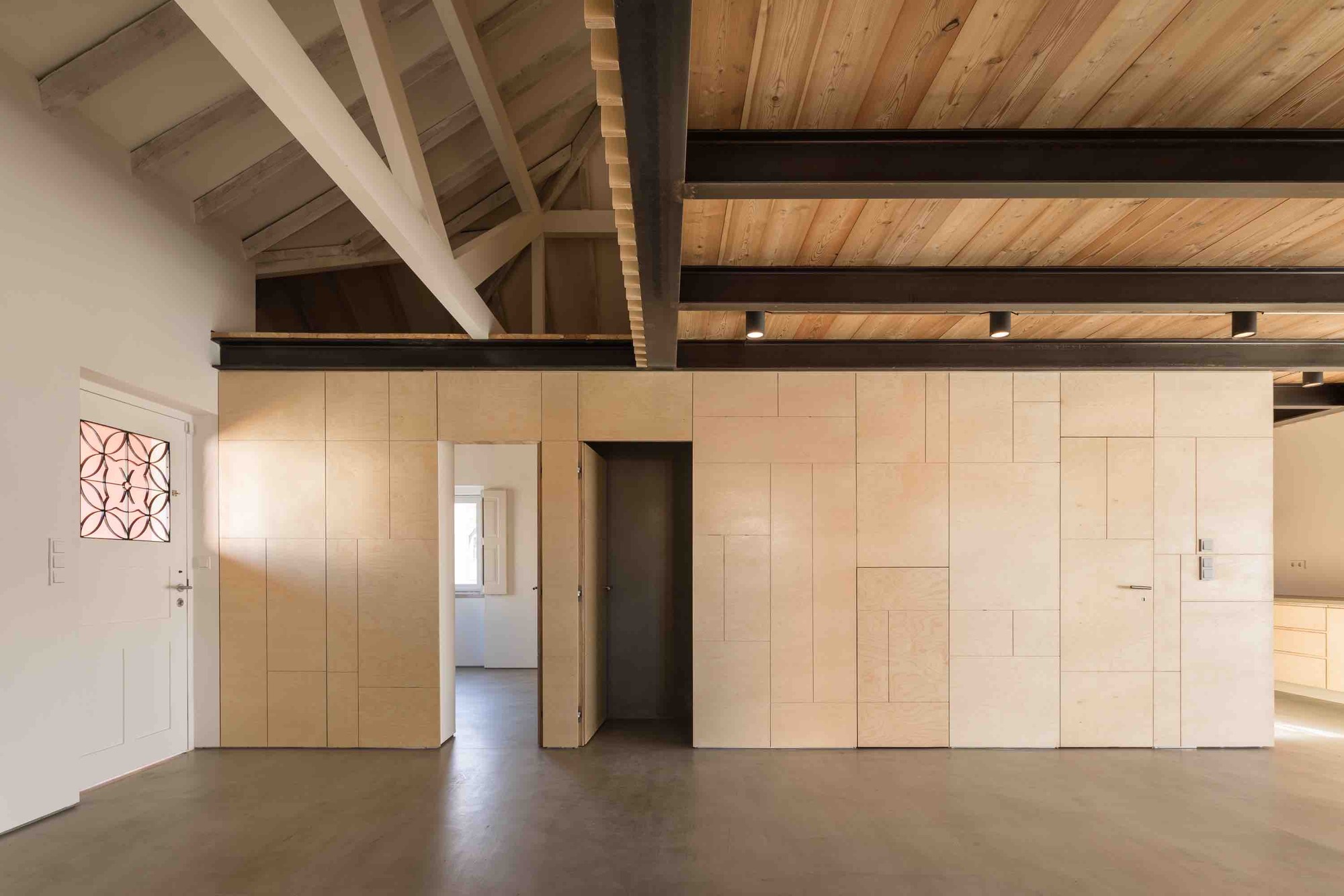 Gallery of House in Trafaria / Manuel Tojal Architects - 28