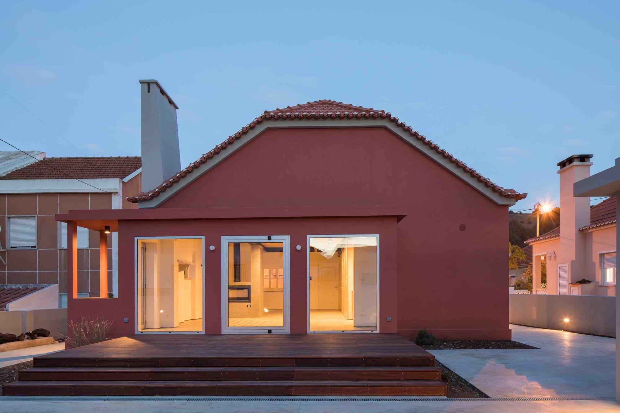 Gallery of House in Trafaria / Manuel Tojal Architects - 3