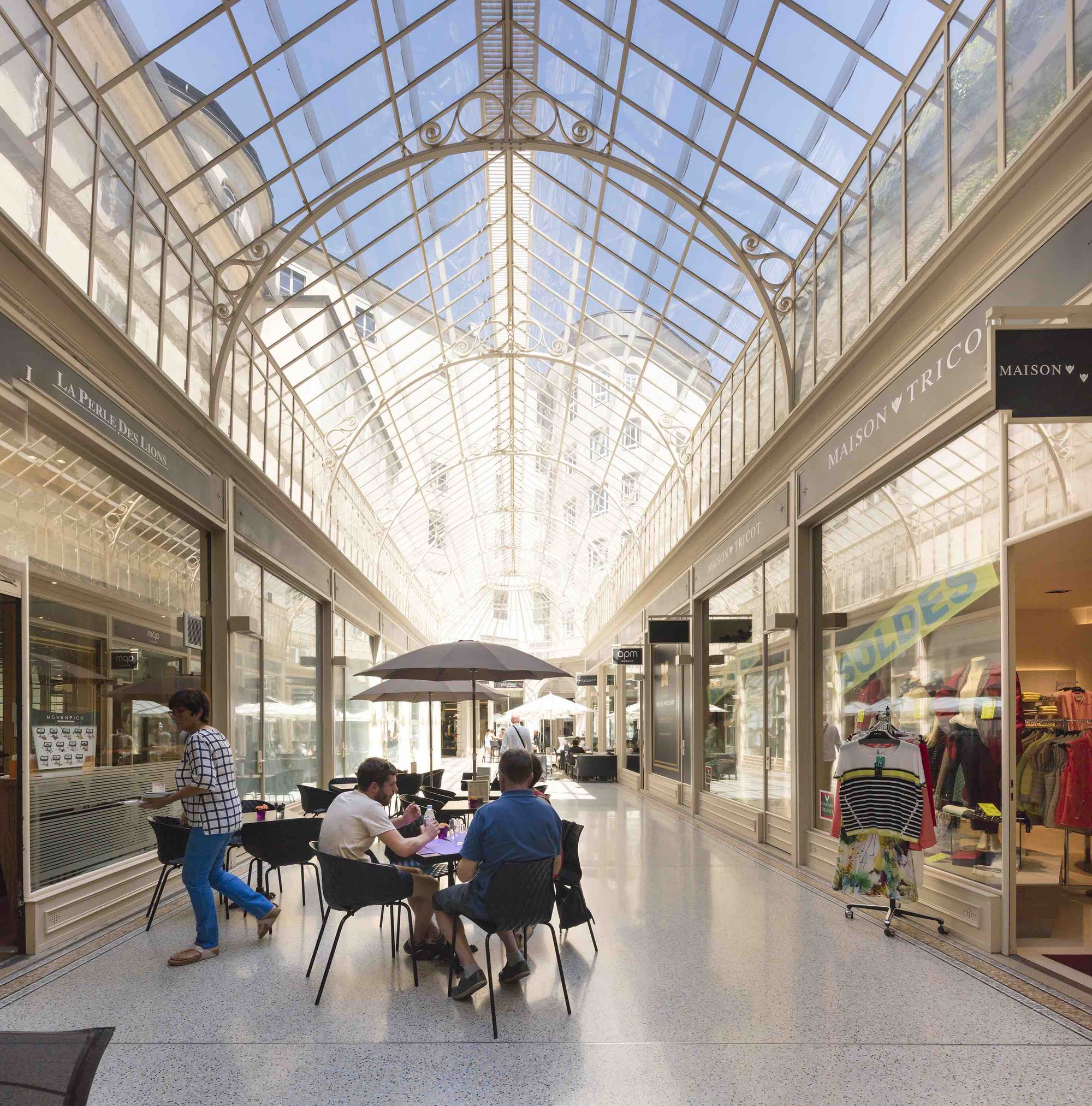 Gallery of Rhône 8 / RDR Architectes - 3