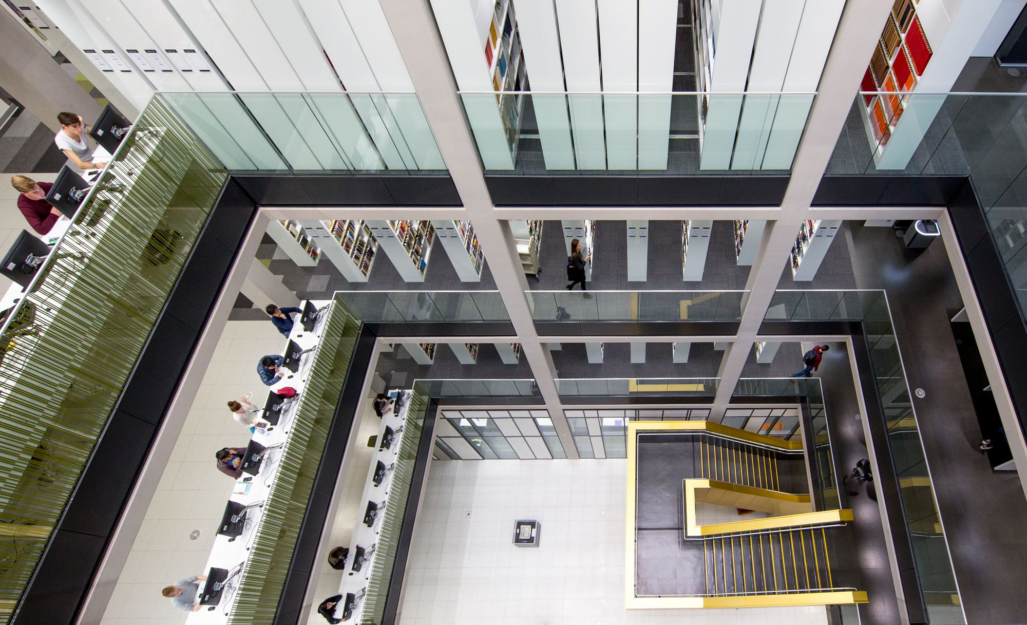 Gallery of University of Birmingham's Library / Associated Architects - 17