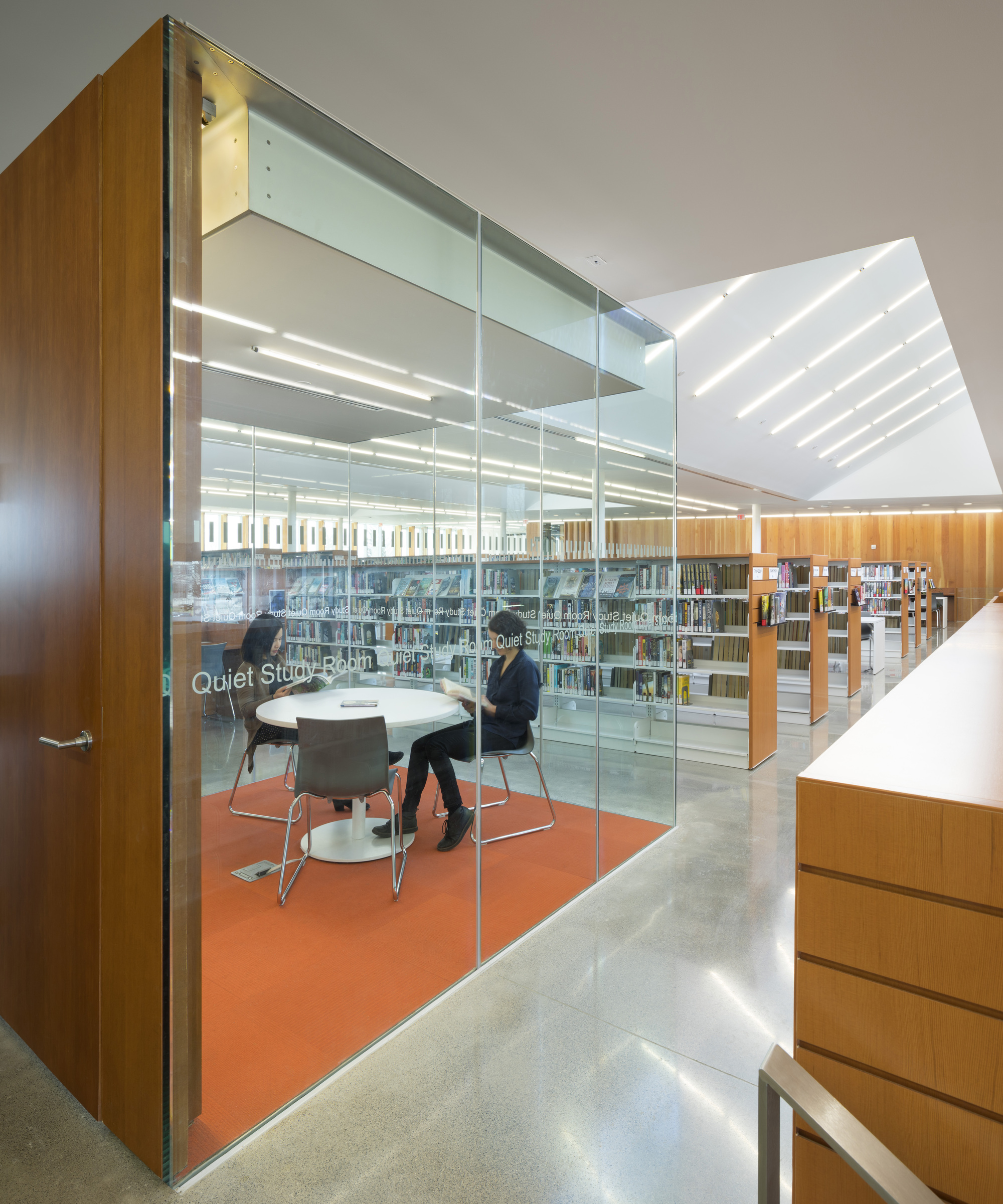 Gallery of The Waterdown Library and Civic Centre / RDHA - 34