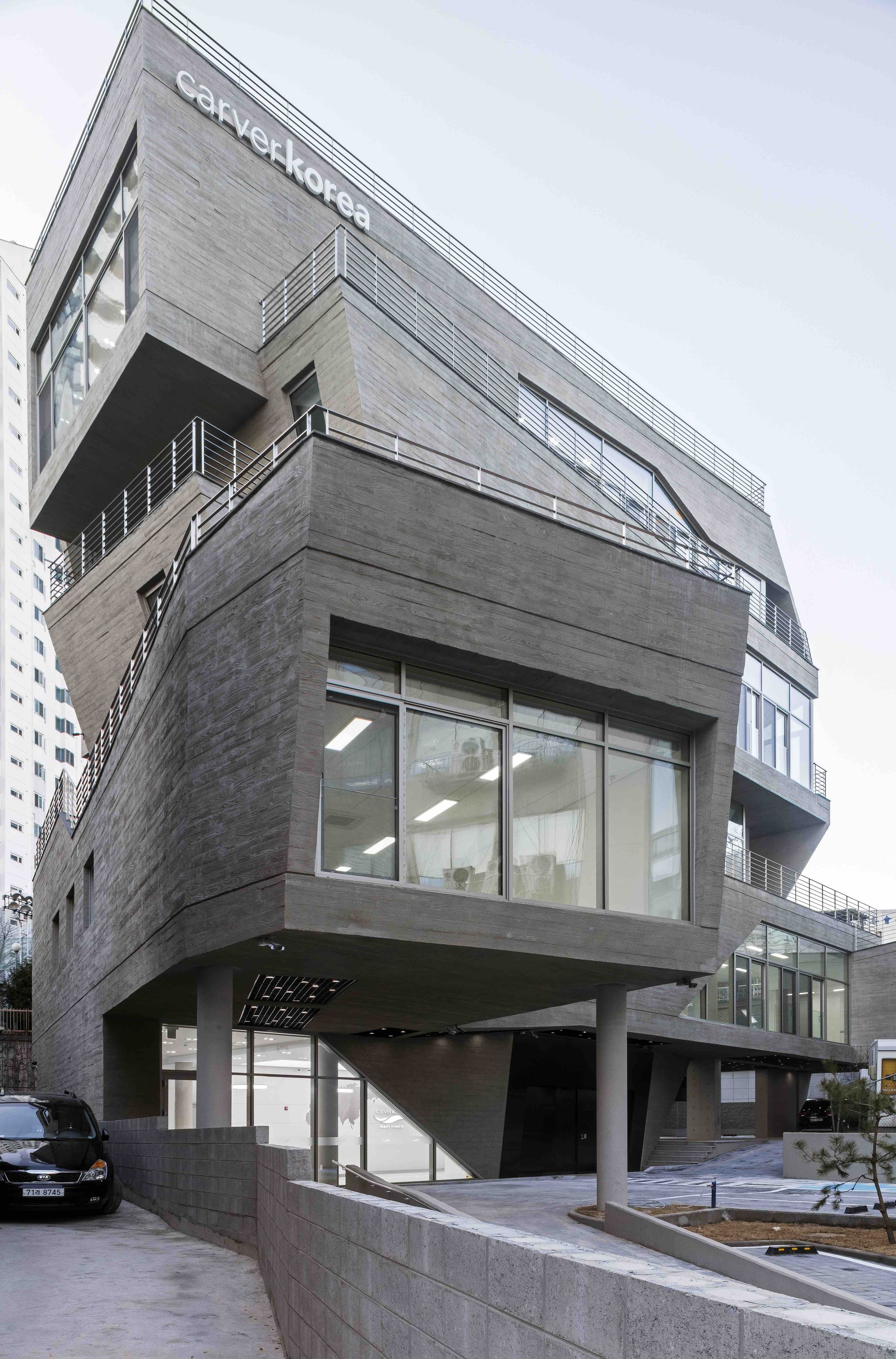 Gallery of Unicity / D-Werker Architects - 14