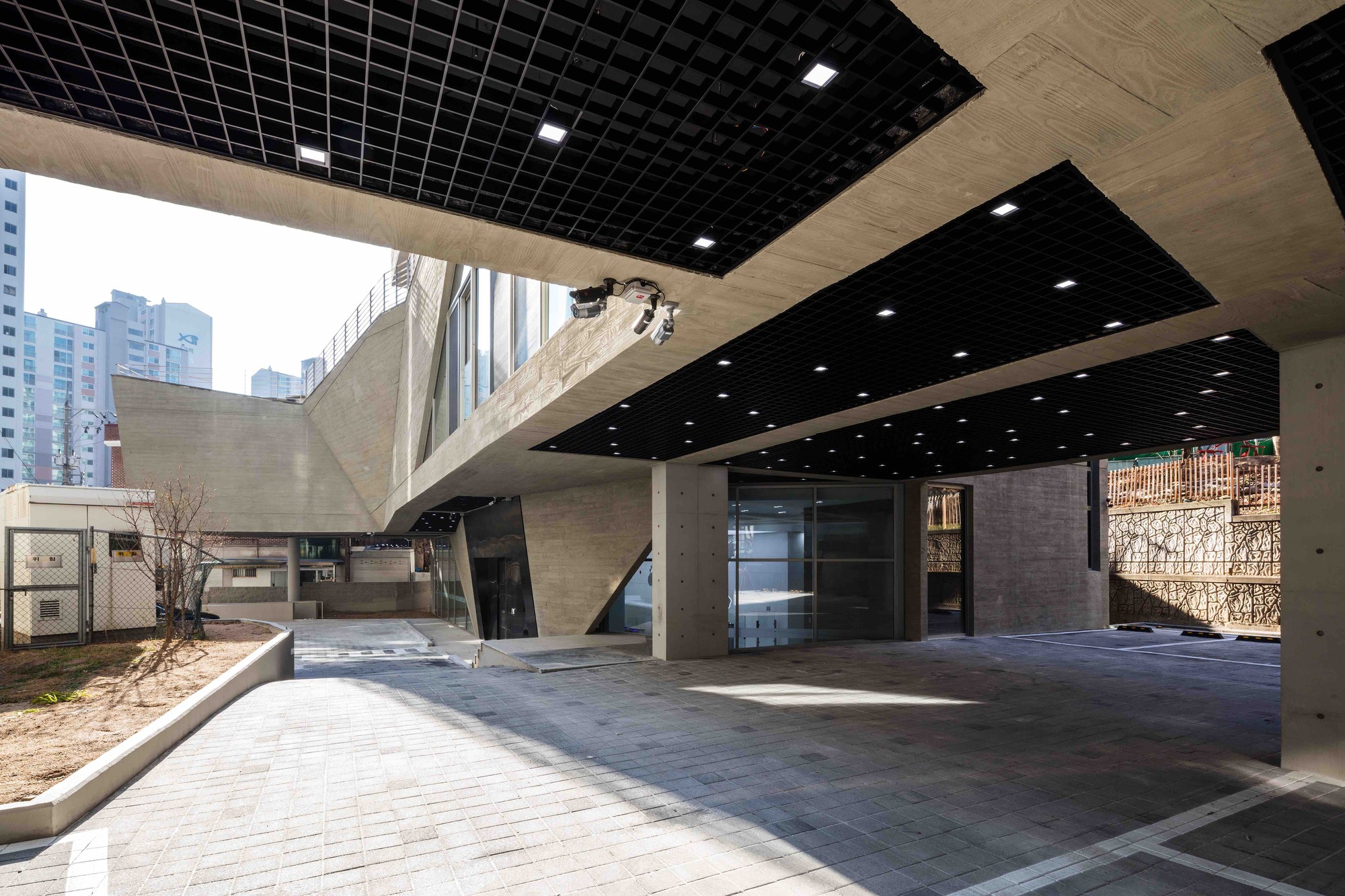 Gallery of Unicity / D-Werker Architects - 2