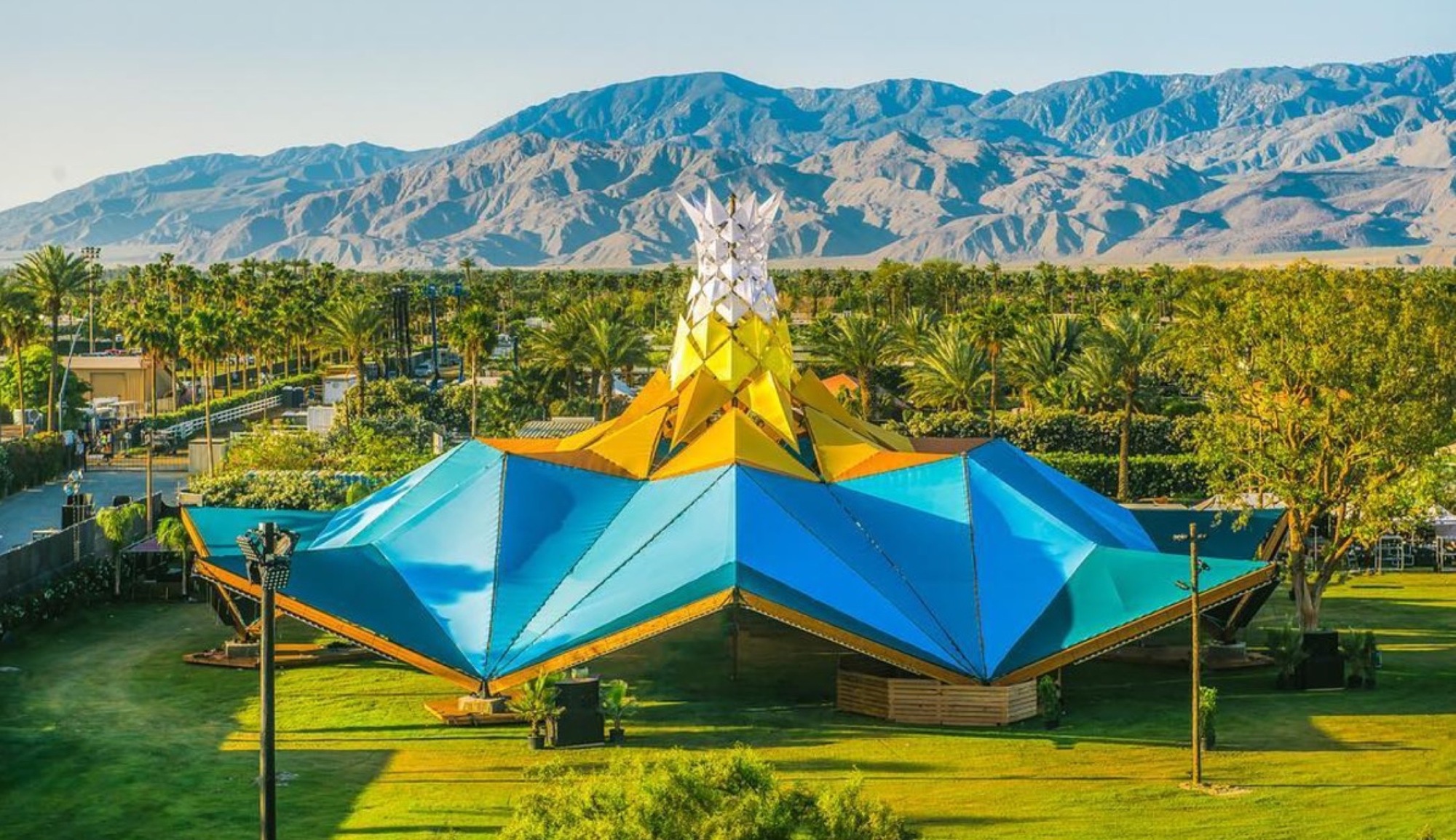 The Best Art & Architecture Installations of Coachella 2017 | ArchDaily