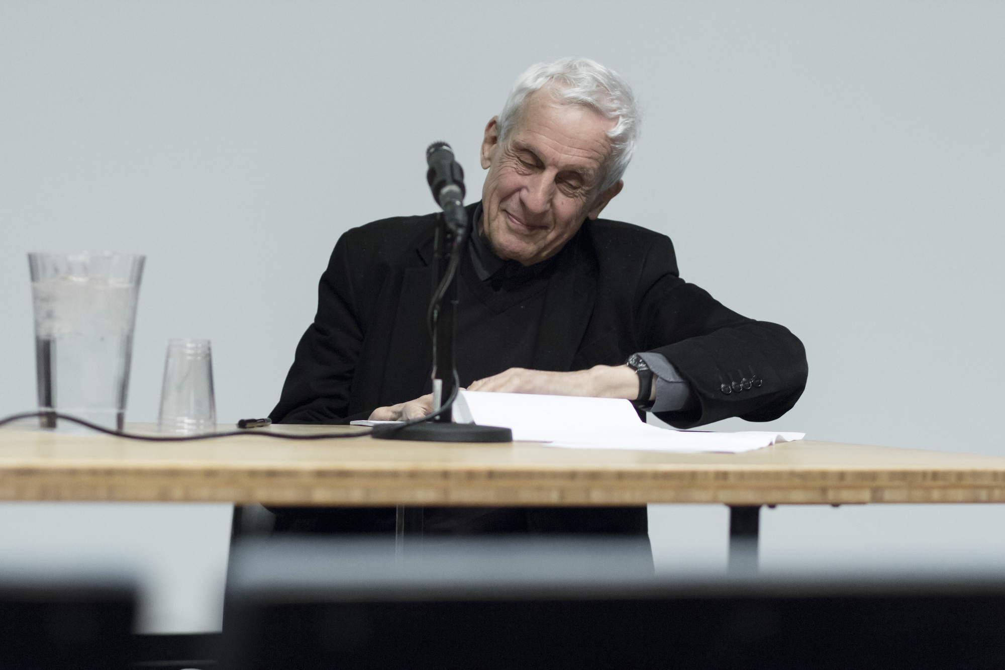 Galería de Kenneth Frampton: 'El rascacielos solo representa al mercado ...