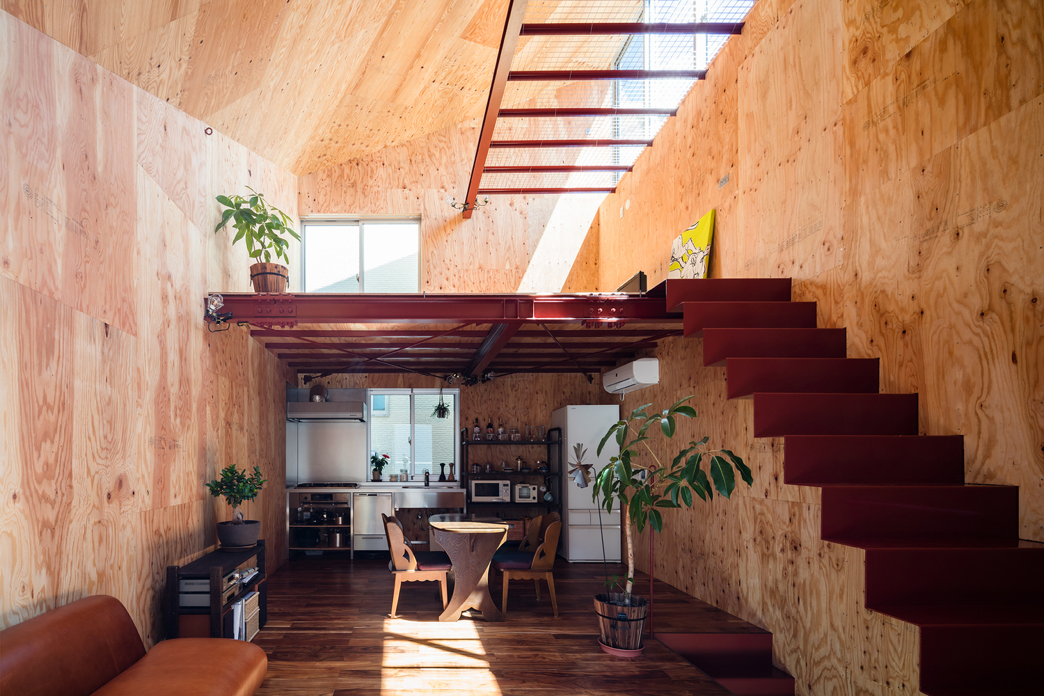 Gallery of 22 Skinny Houses With a Narrow Footprint and a Broad Impact - 62