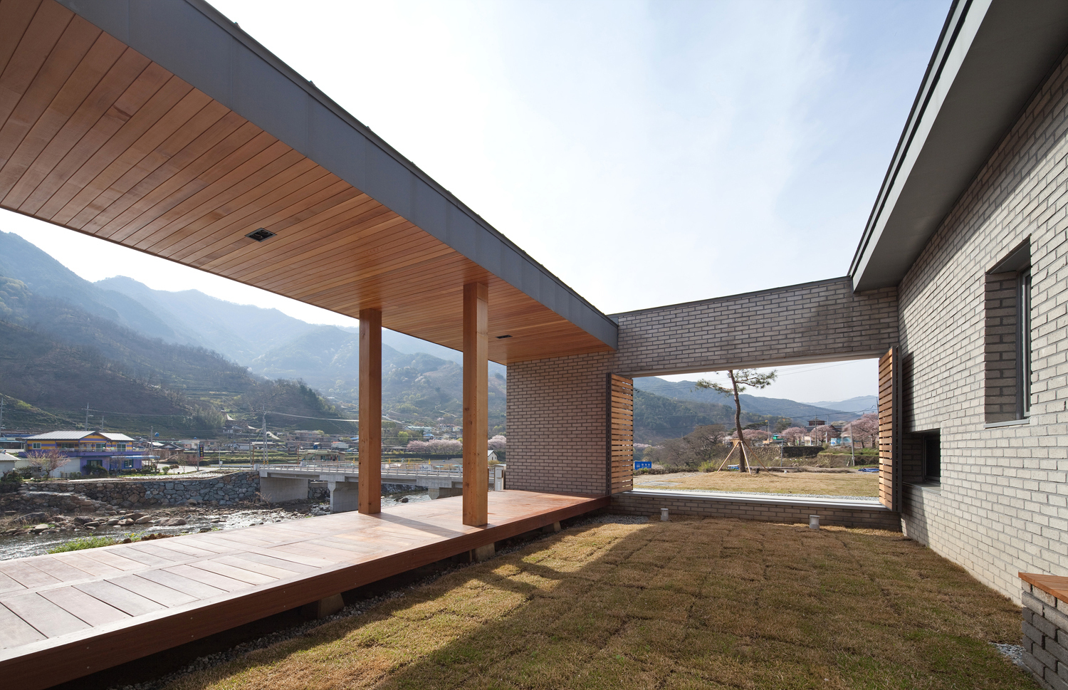 Gallery of 12 Dynamic Buildings in South Korea Pushing the Brick ...