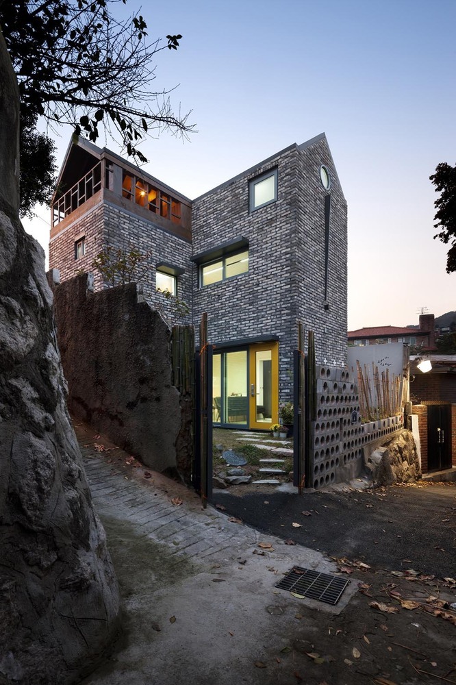 Gallery of 12 Dynamic Buildings in South Korea Pushing the Brick ...