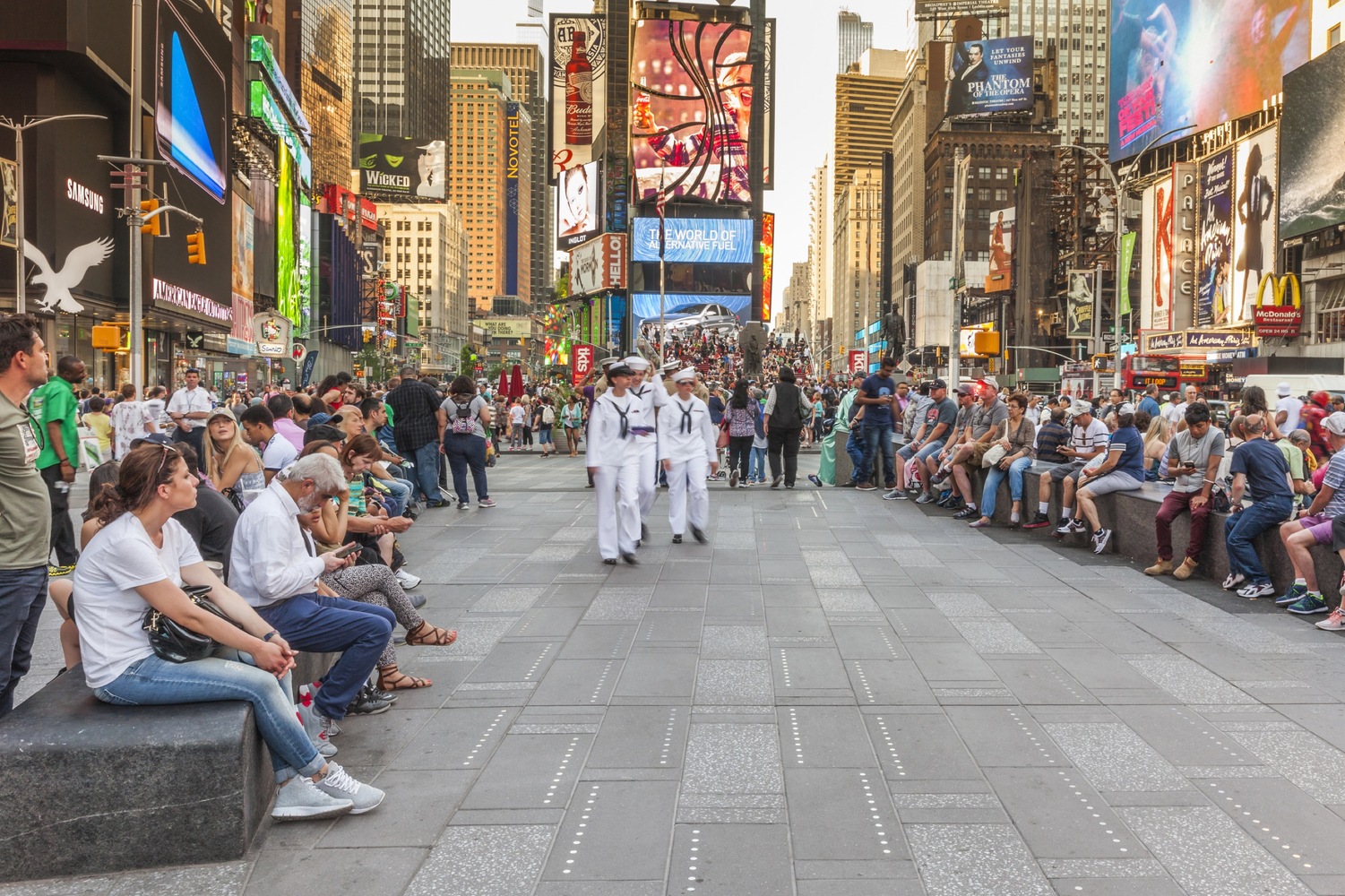 Gallery of Times Square Celebrates Grand Opening of Snøhetta-Designed ...