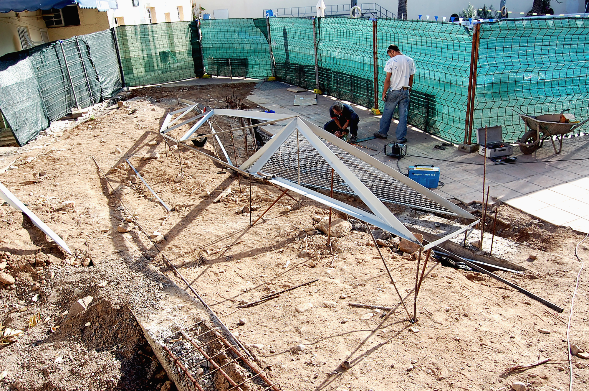 Gallery of A Triangulated Ramp Made For People With Reduced Mobility In ...
