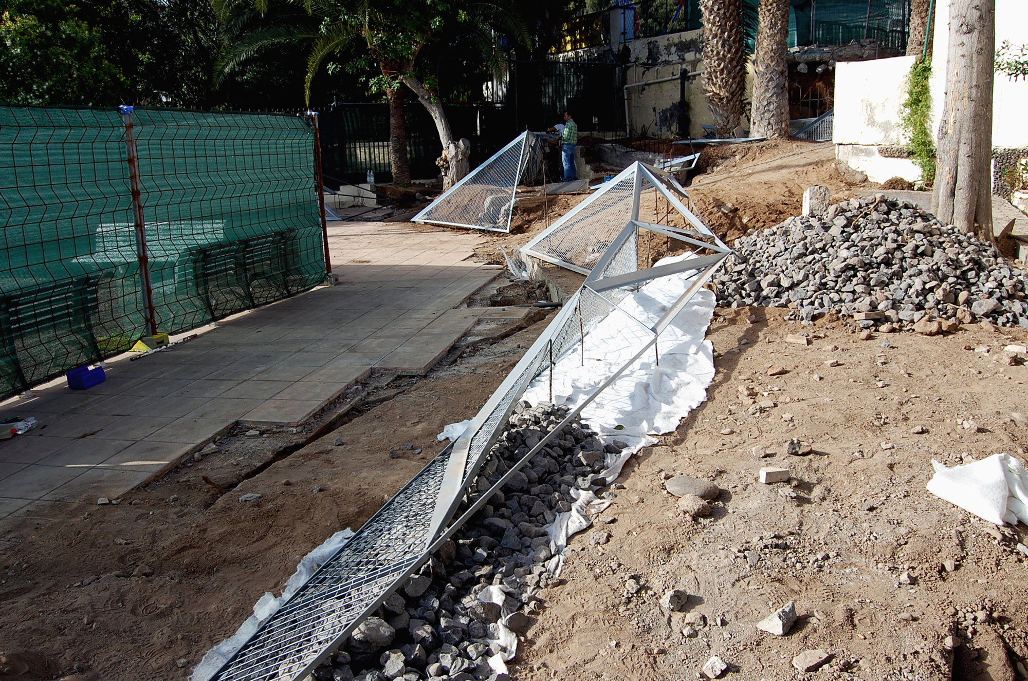 Gallery of A Triangulated Ramp Made For People With Reduced Mobility In ...