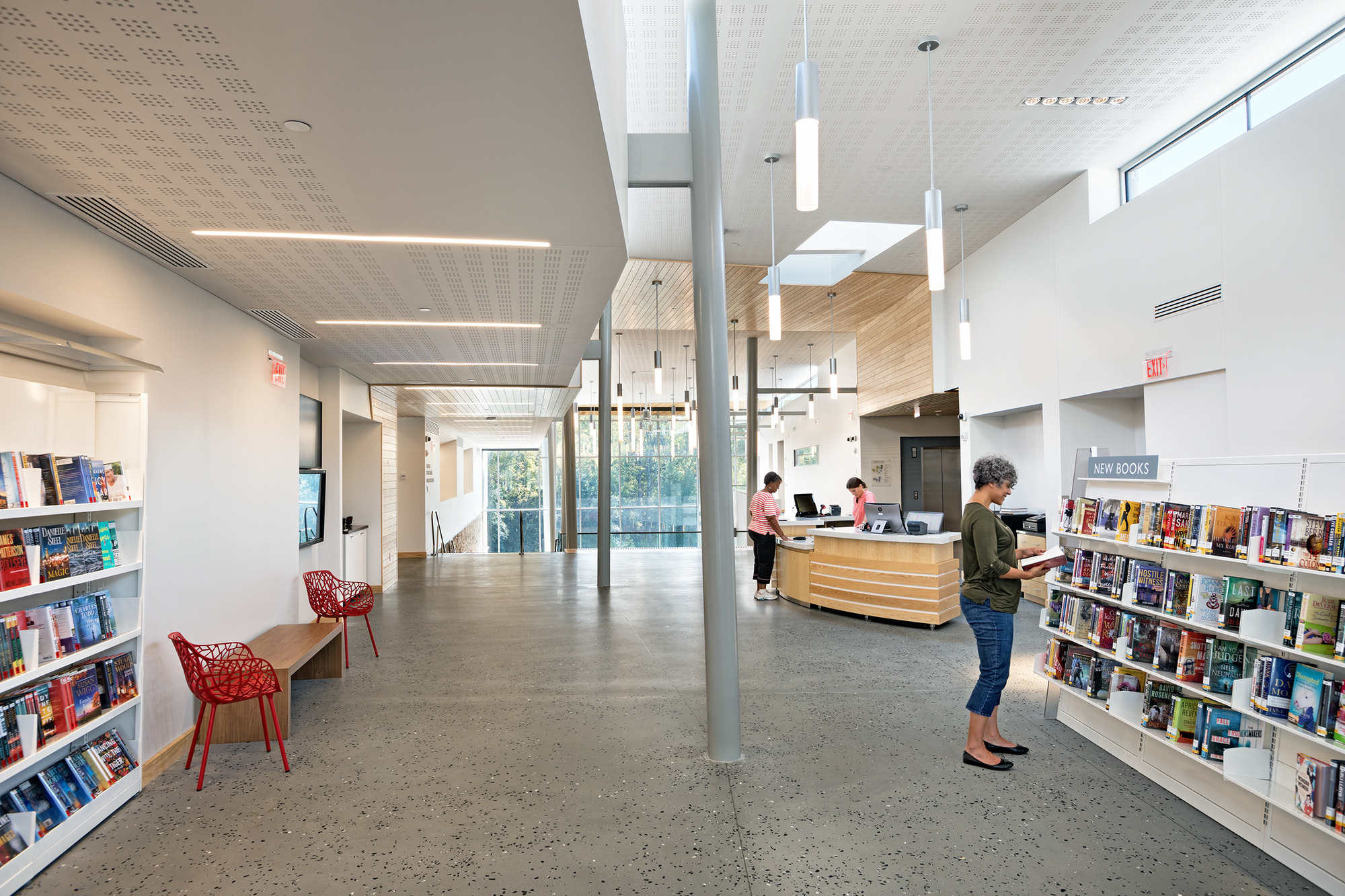 Gallery of Varina Area Library / BCWH Architects - 18