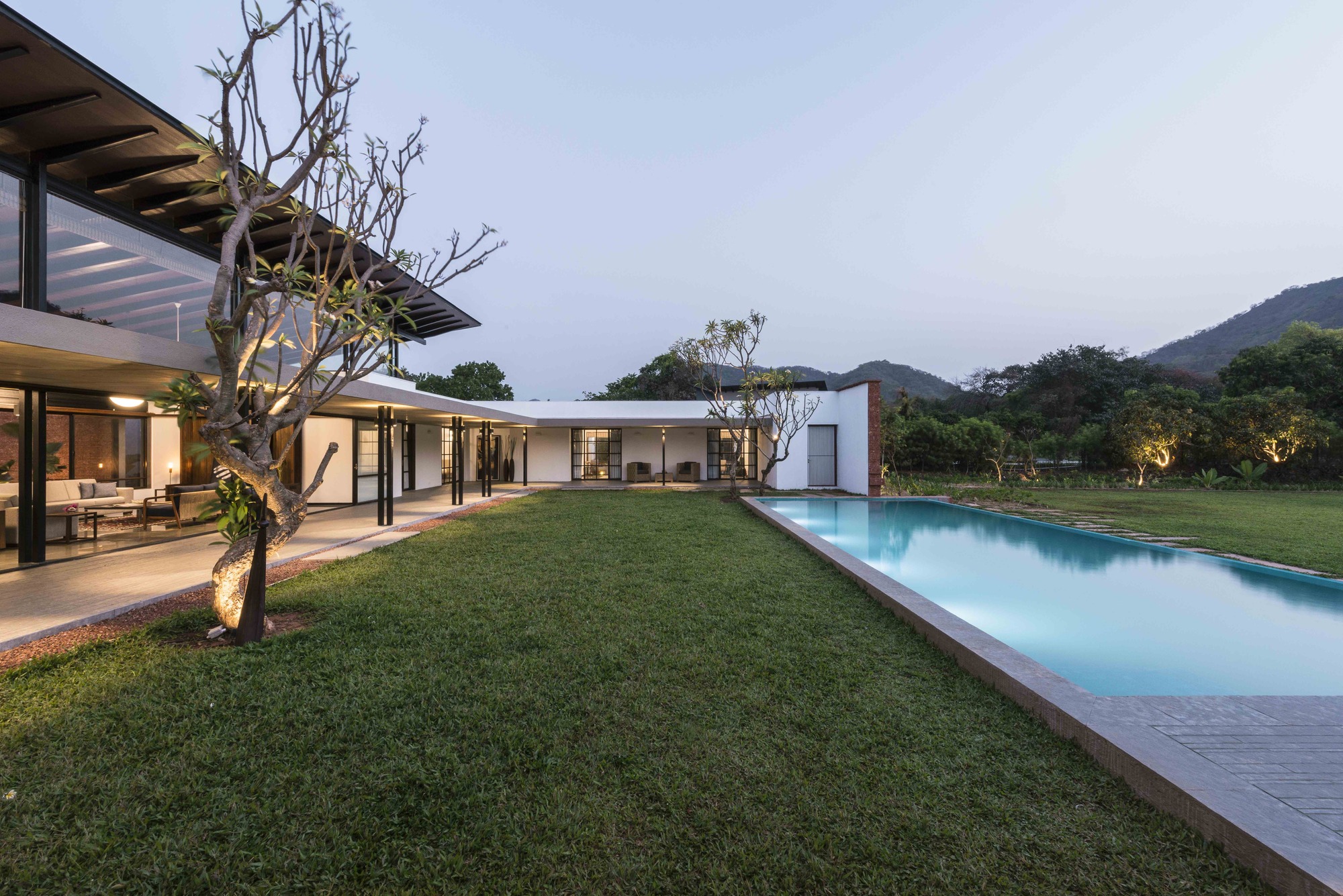 Gallery of The Twin Houses / SPASM Design Architects - 8