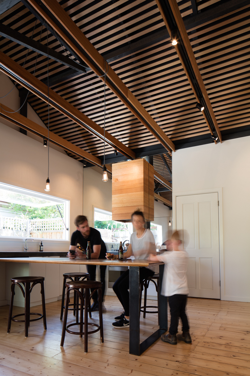 Gallery of Glass Link House / Robbie Walker - 9