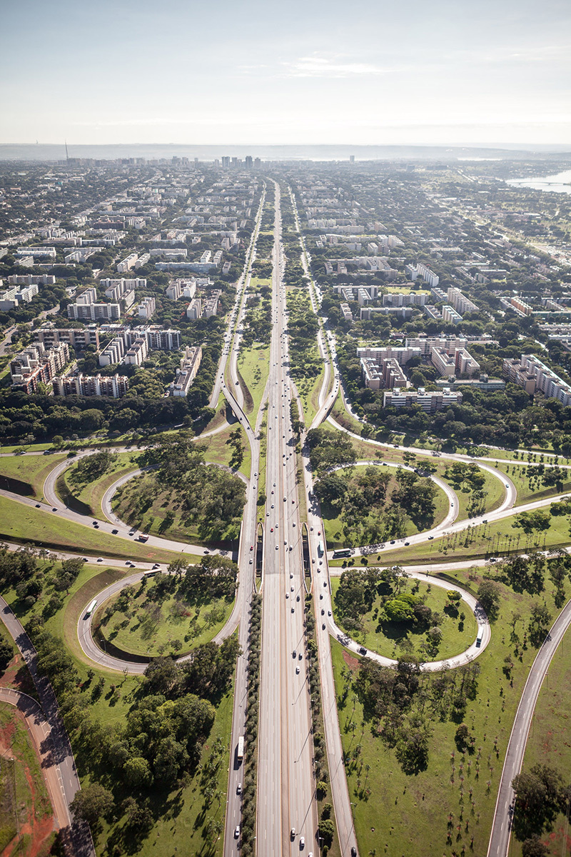 Ensaio Crítico Sobre Brasília, Capital da Nação | Page 2 | SkyscraperCity