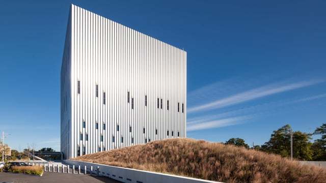 Gallery of Public Safety Answering Center II / SOM - 20