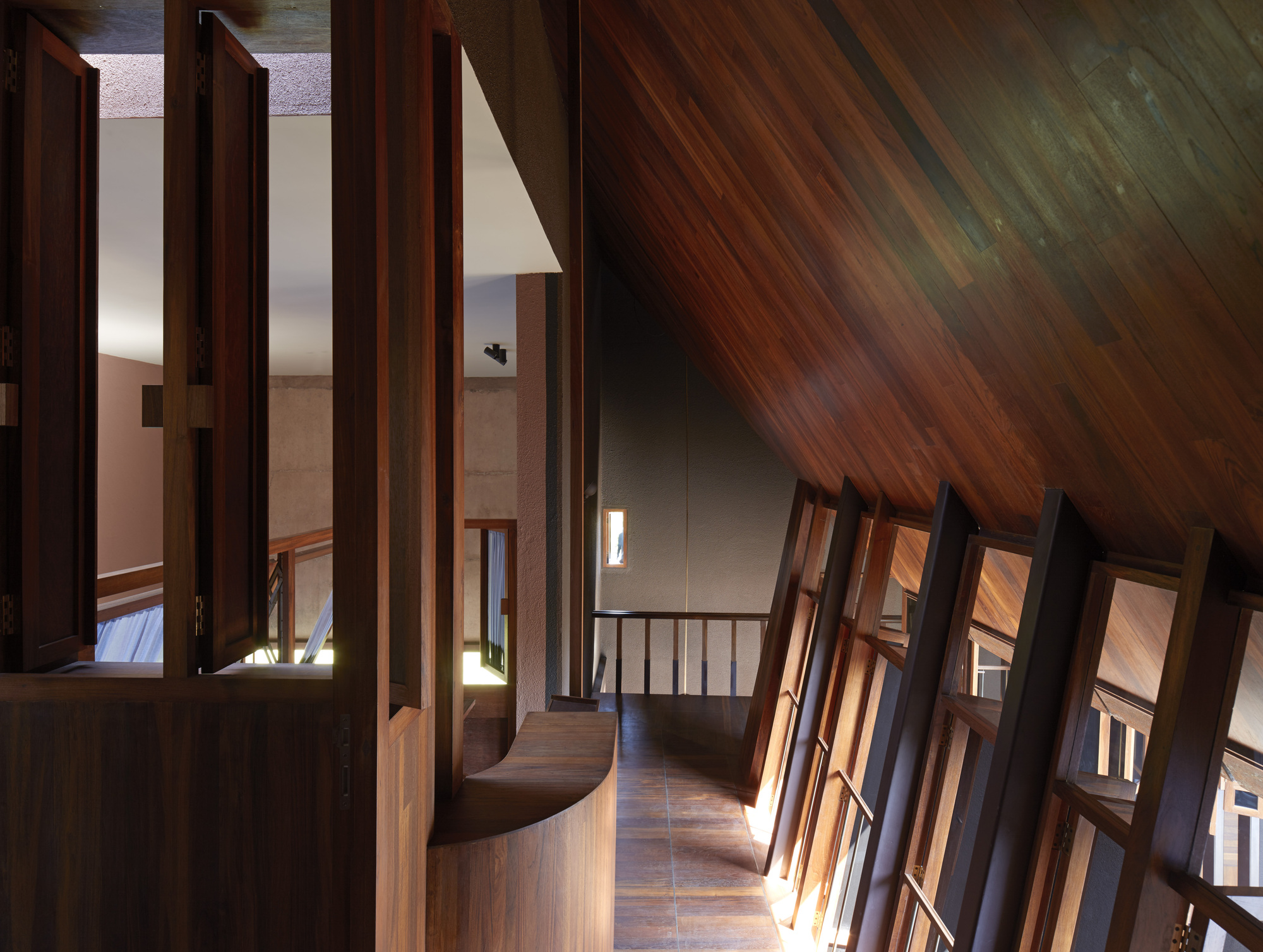 Gallery of The Shadow House / Samira Rathod Design Atelier - 10