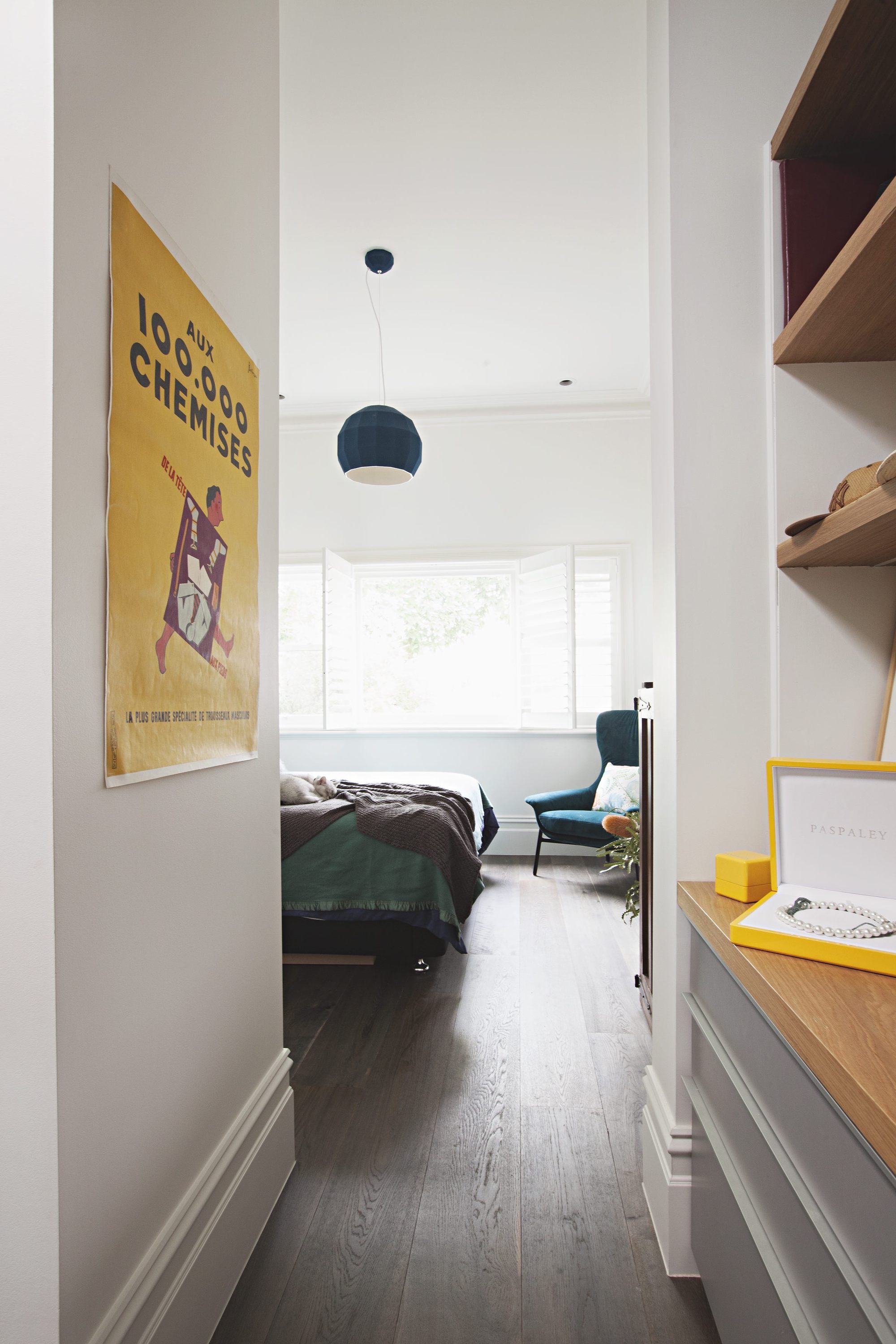 Gallery of Perched House / Rara Architecture - 23