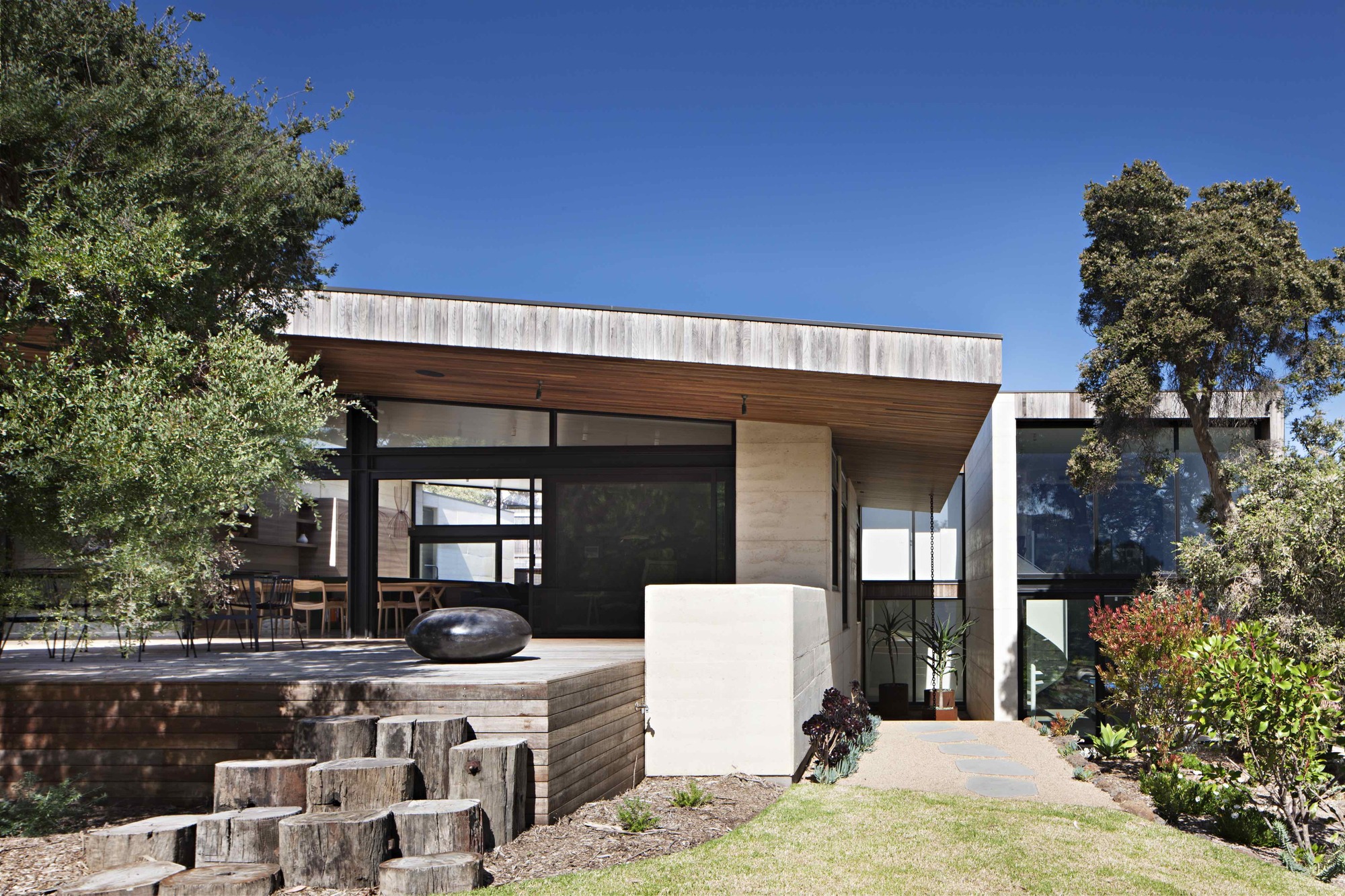 Gallery of Layer House / Robson Rak Architects and Interior Designers - 9