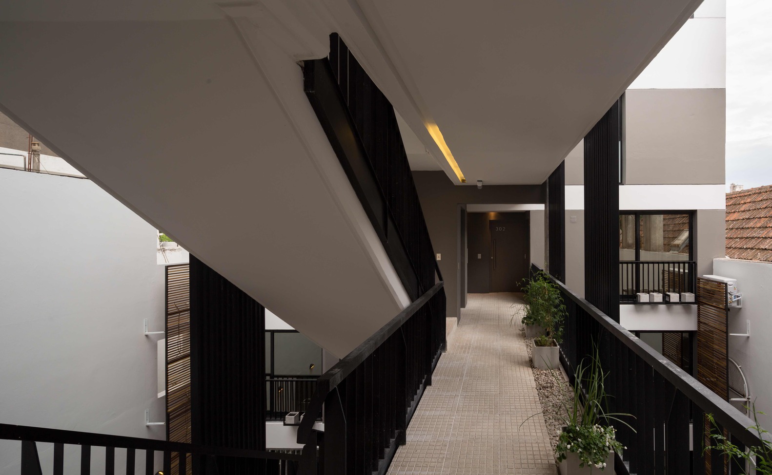 Galería de Edificio MZ3268 / Cubero Rubio - 10