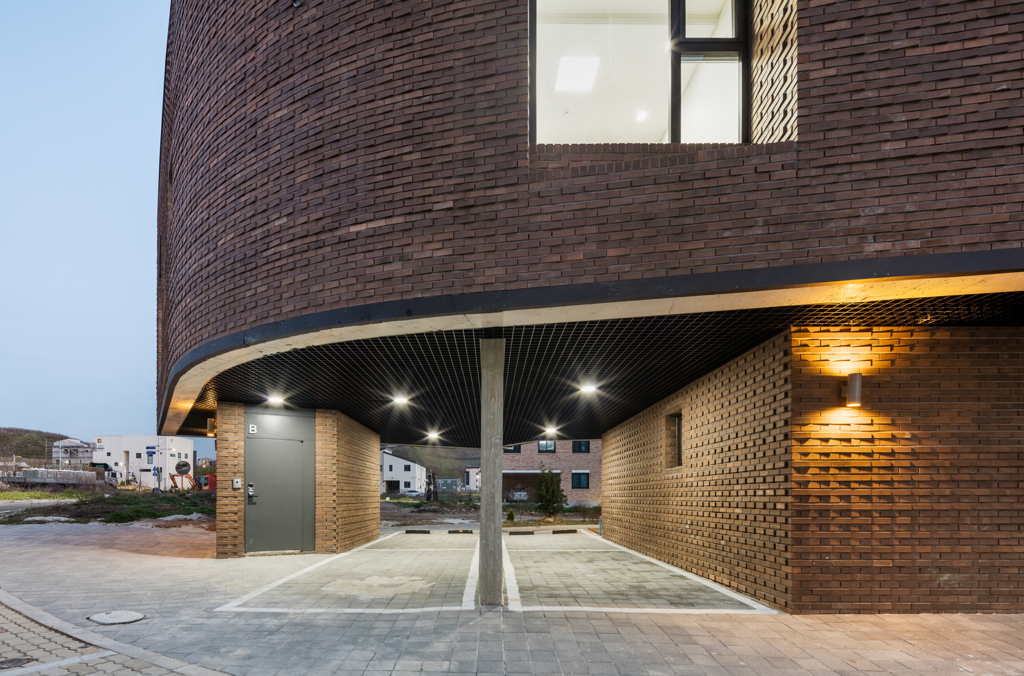 Gallery of Boombox House / 2m2 architects - 9