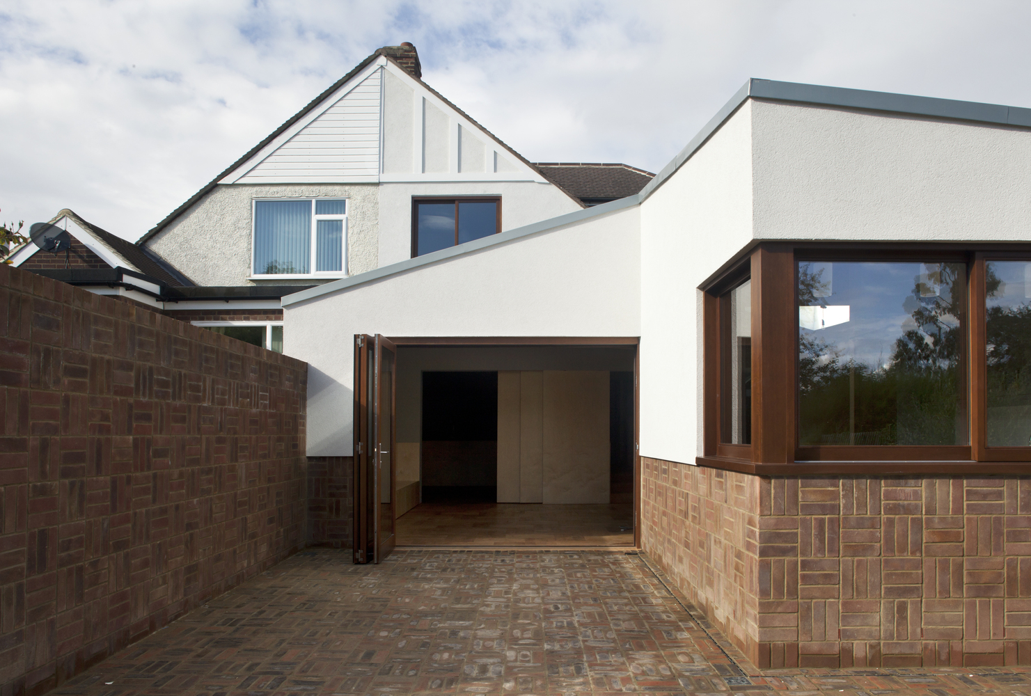 Gallery of Barnham Road / MOCT Studio - 3
